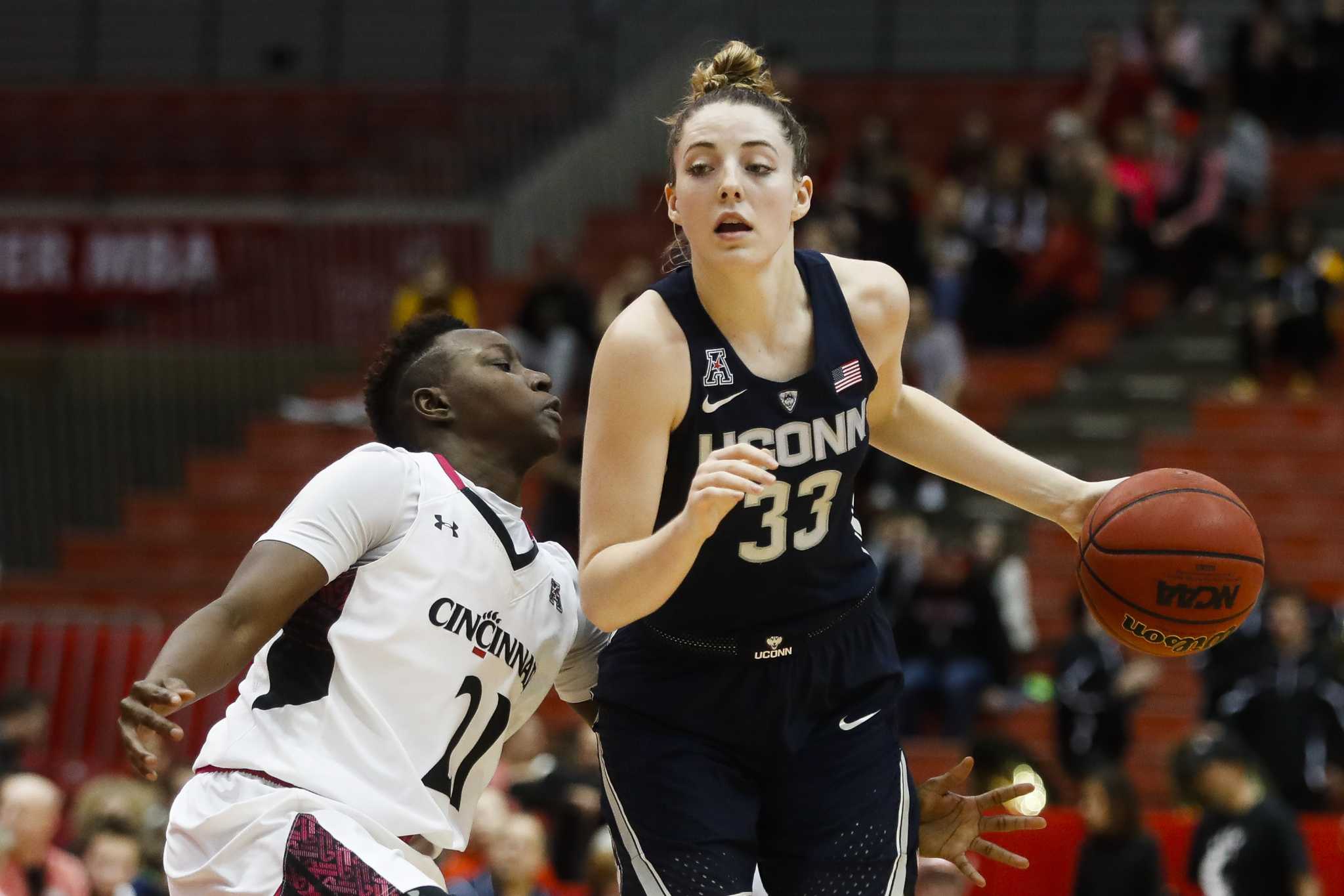 PHOTOS: UConn women beat Cincinnati for 98th straight win