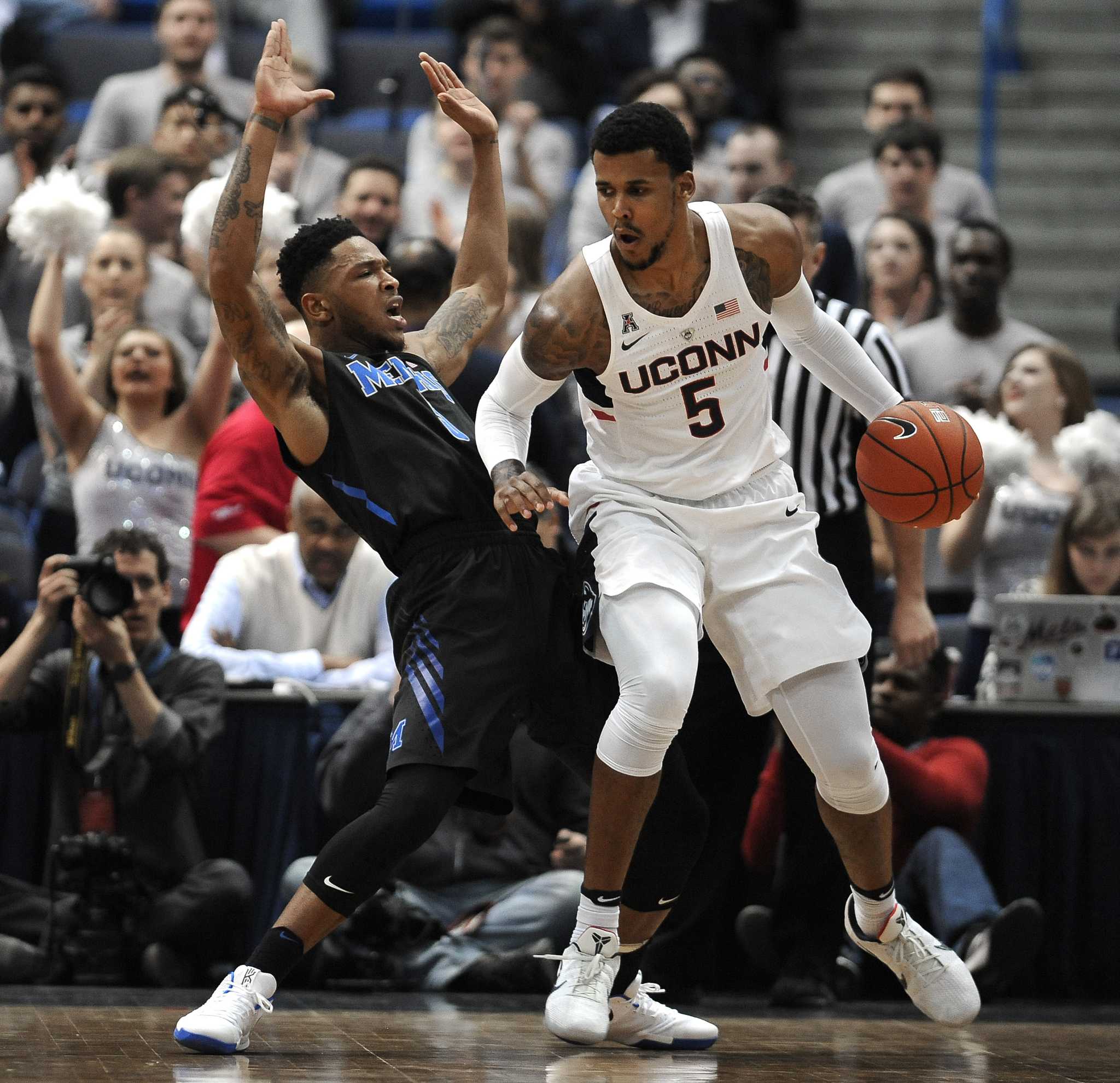 PHOTOS: UConn men rally in second half to beat Memphis
