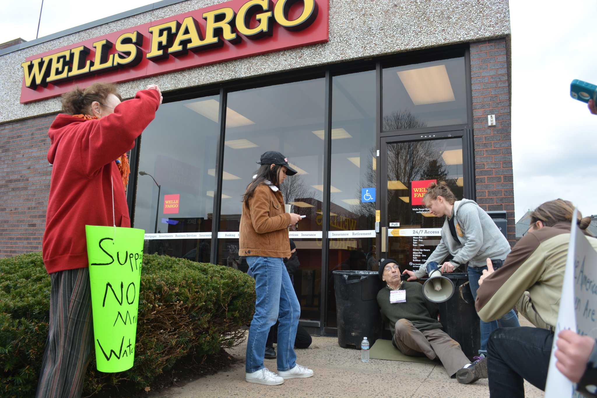 PHOTOS: Dakota Access Pipeline protest, Wells Fargo Bank Middletown