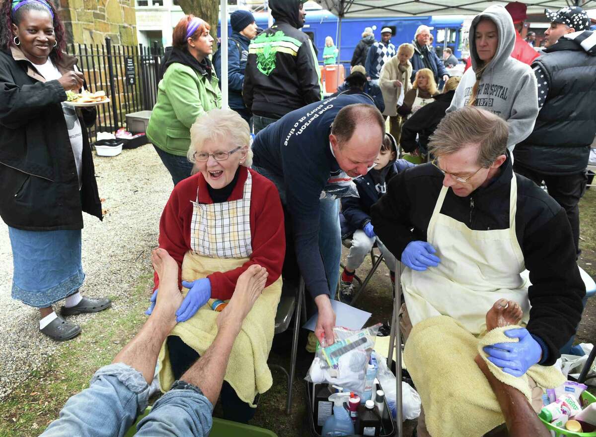 160324ph_Homeless Foot Washing