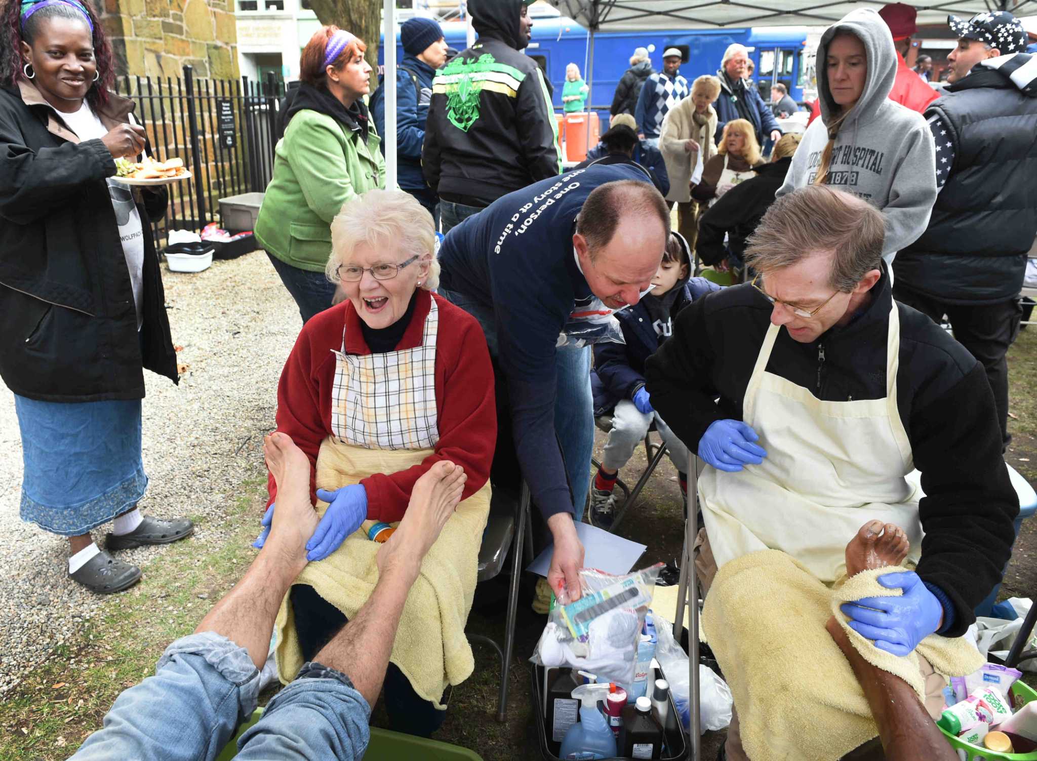 PHOTOS of Washing Feet of the Homeless in New Haven