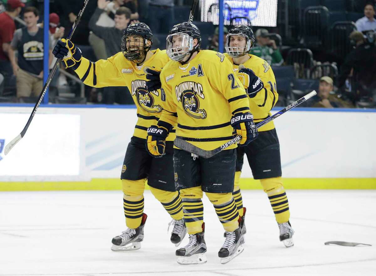 Quinnipiac hockey team advances to national championship game