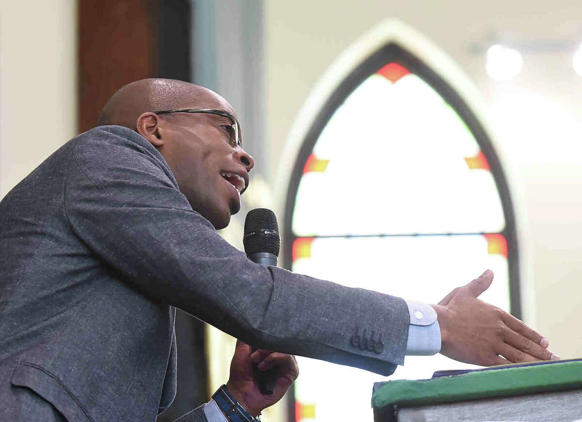 PHOTOS of Pastor's Last Sermon at Varick AME Memorial Zion Church