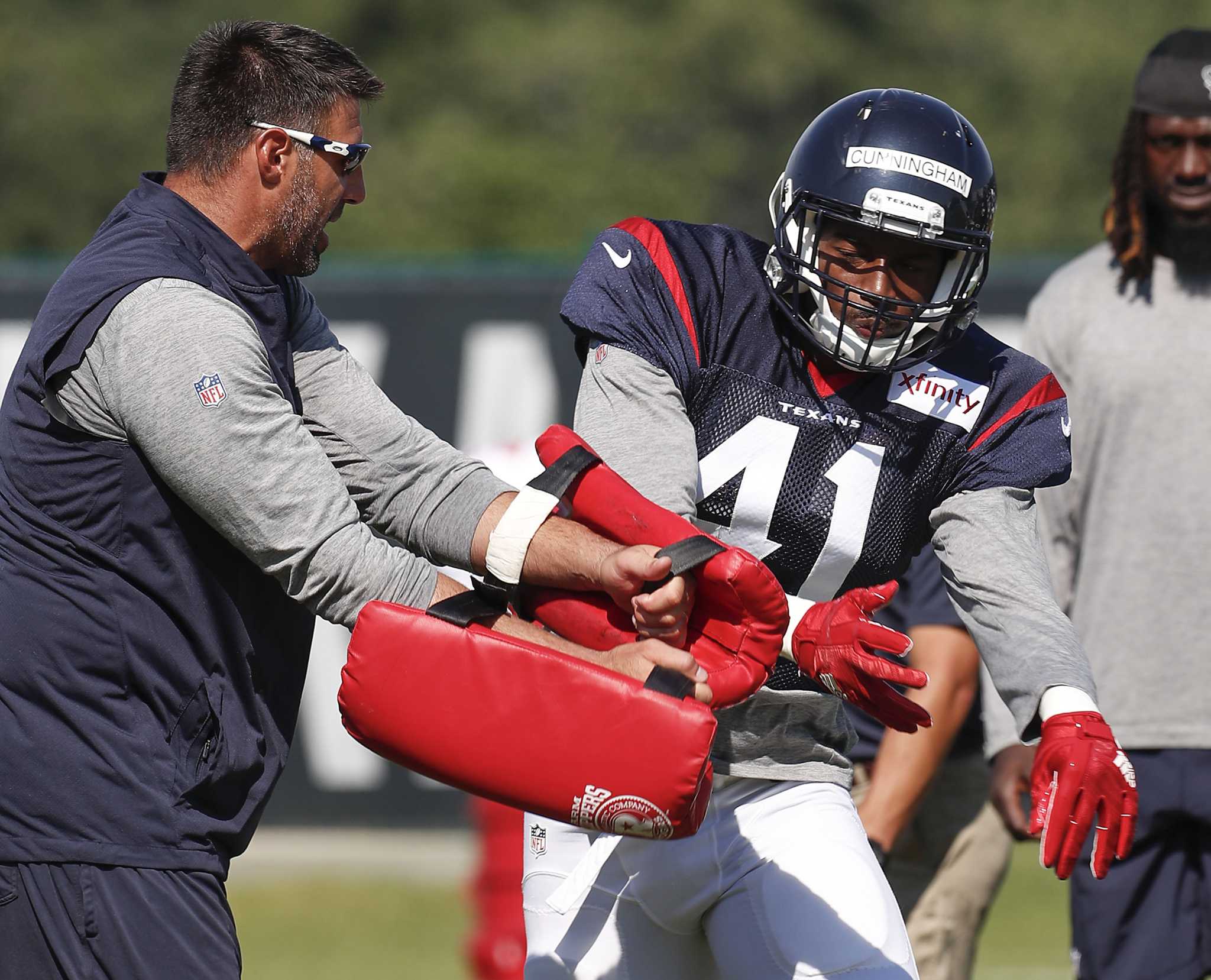 Texans' rookie Zach Cunningham impresses in preseason debut