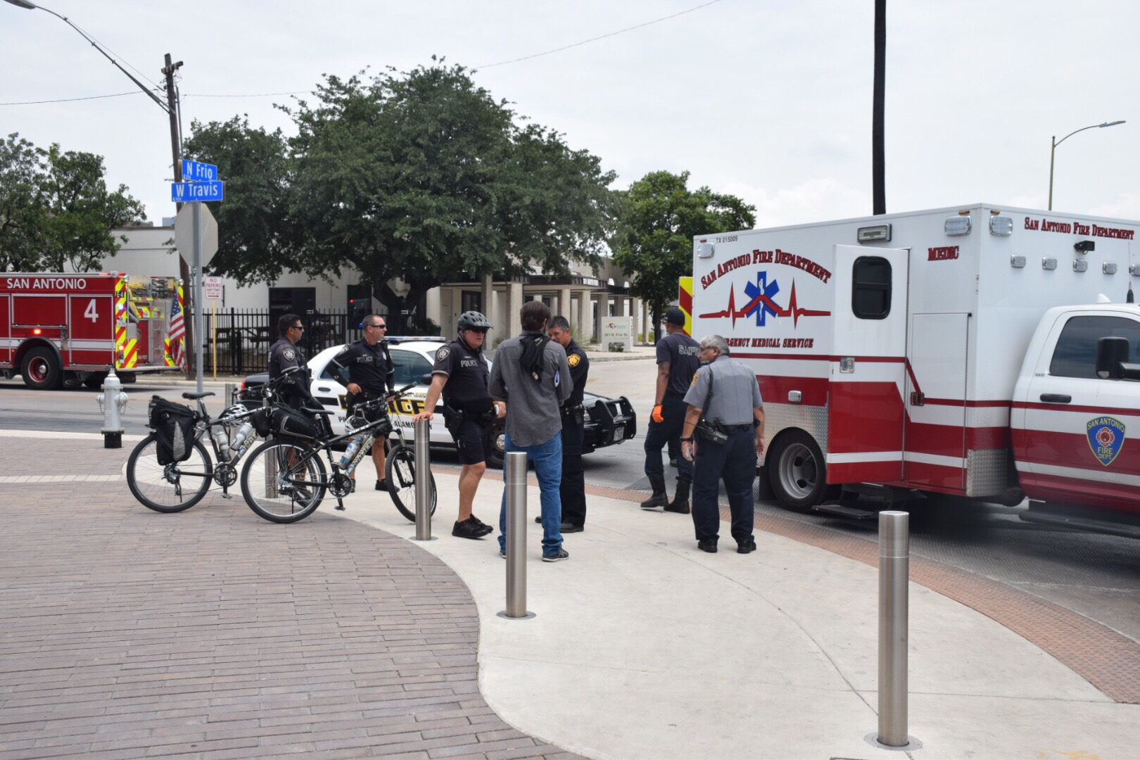 Suspect on the loose after man stabbed in chest near downtown apartment