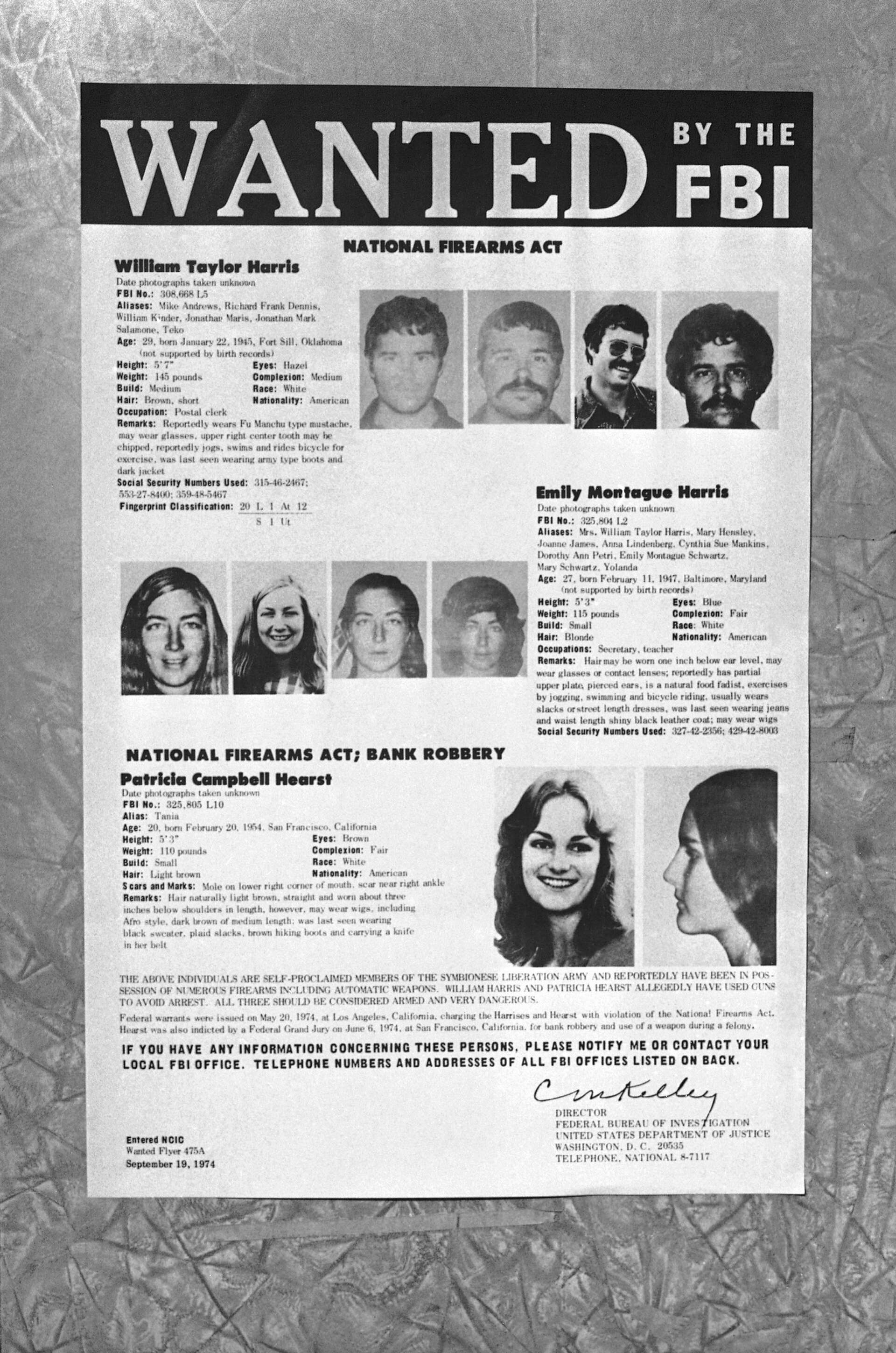 Ex-SLA members want out of jail / Bill, Emily Harris portrayed as model ...