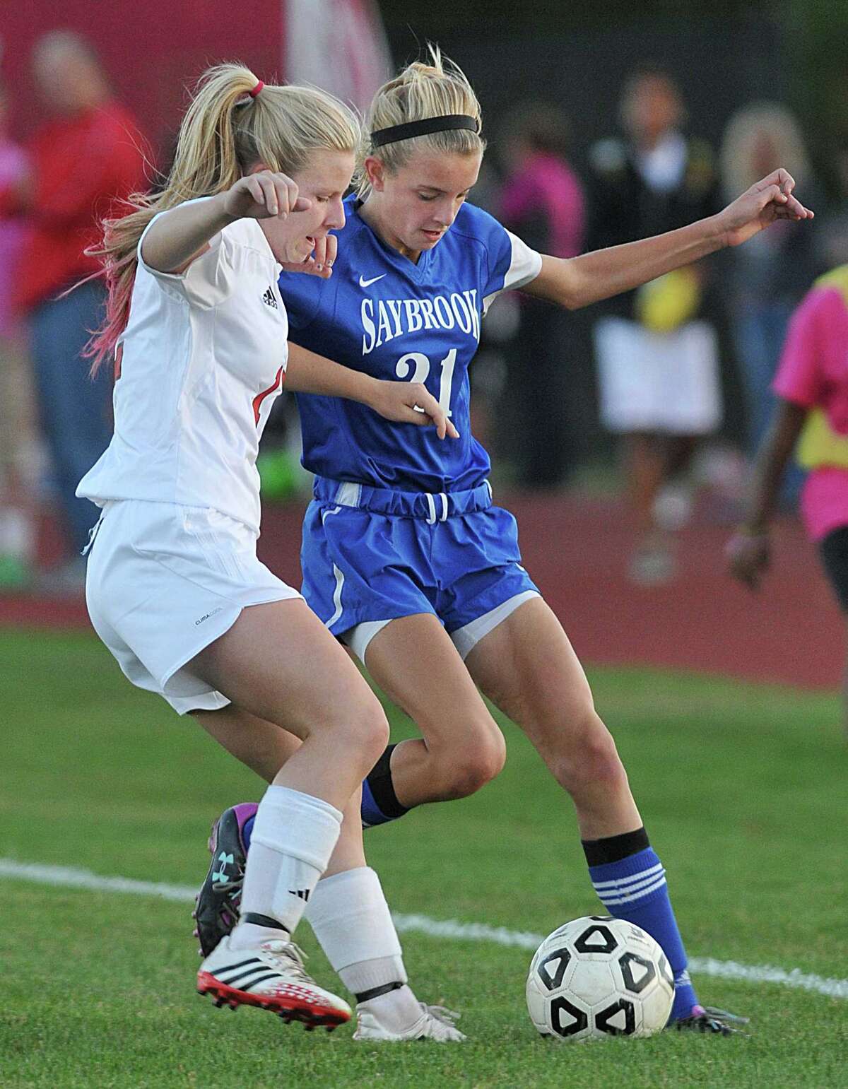 Cromwell defeats Old Saybrook, 2-1