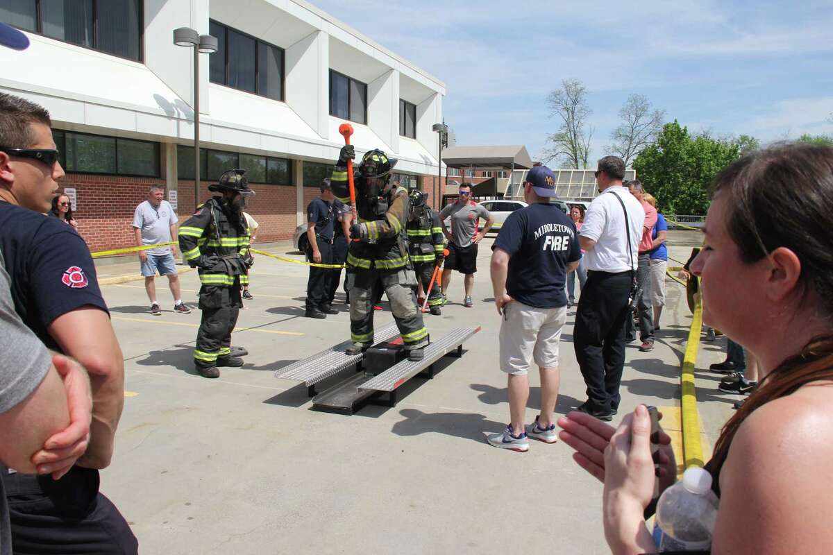 Middletown firefighters obstacle course puts mayor, other locals to test