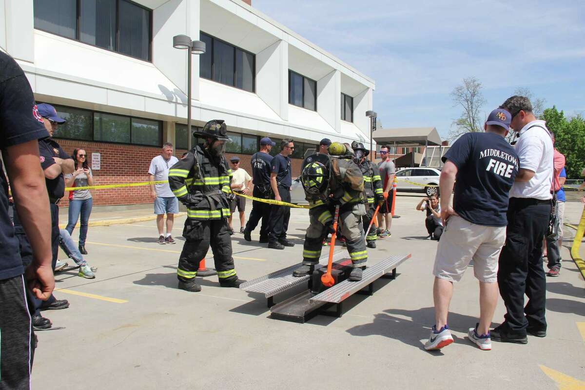 Middletown firefighters obstacle course puts mayor, other locals to test