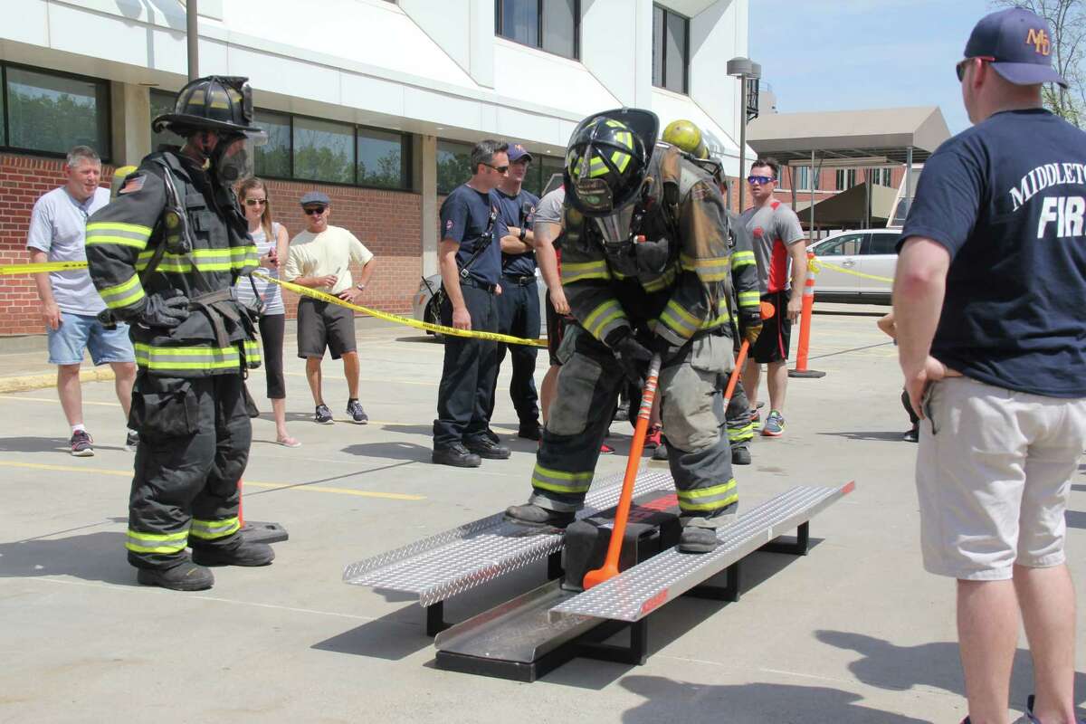 Middletown firefighters obstacle course puts mayor, other locals to test