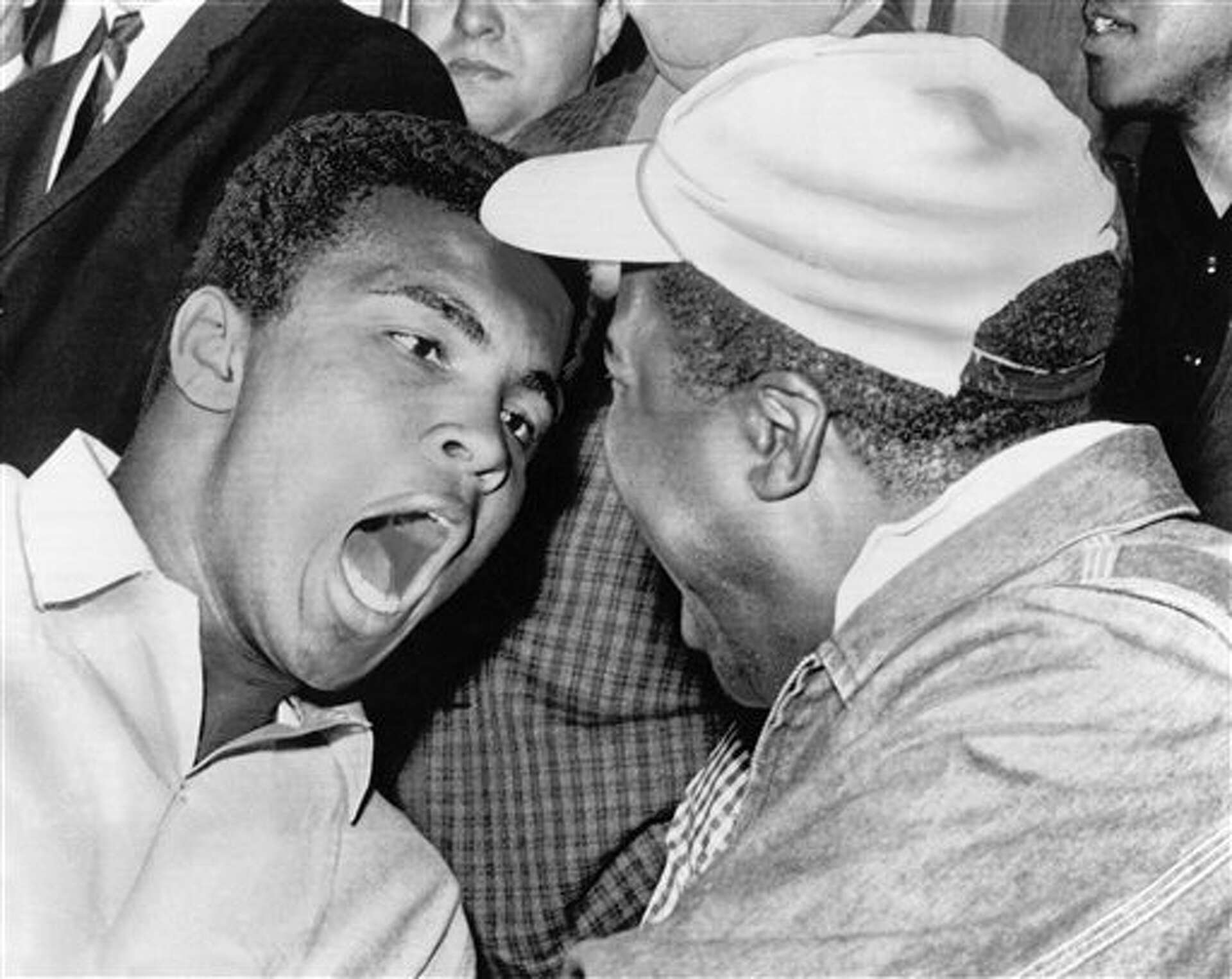 Muhammad Ali, who riveted the world as ‘The Greatest,’ dies at 74