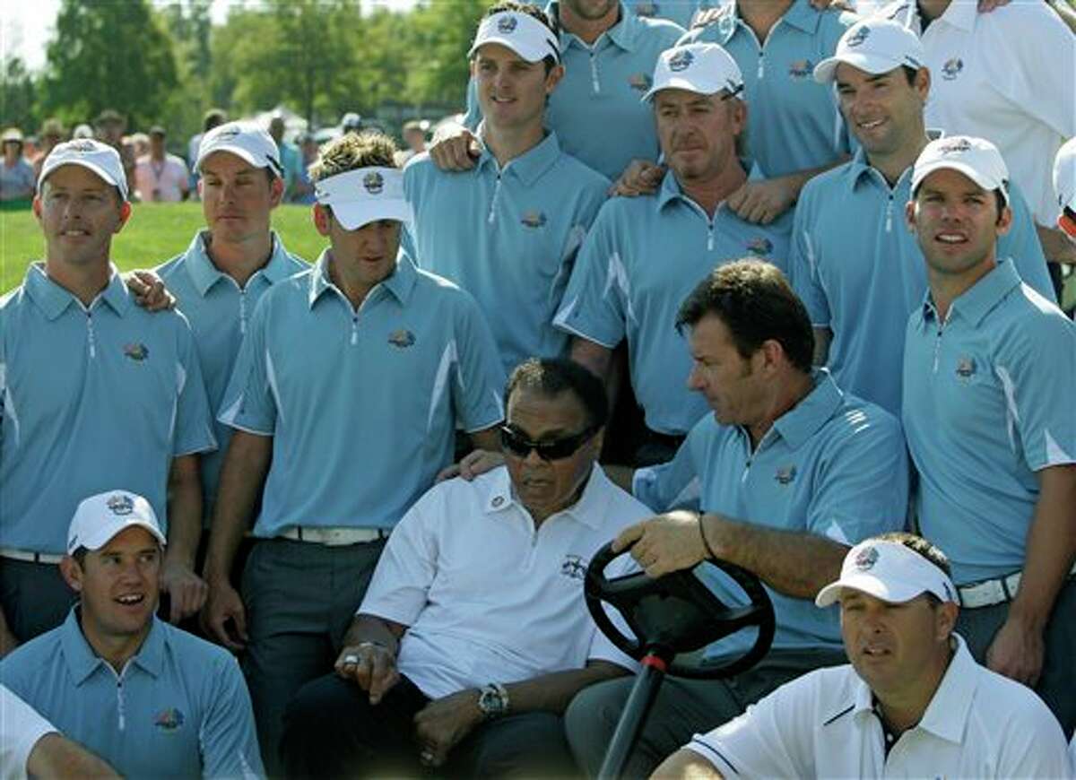 Muhammad Ali, who riveted the world as ‘The Greatest,’ dies at 74