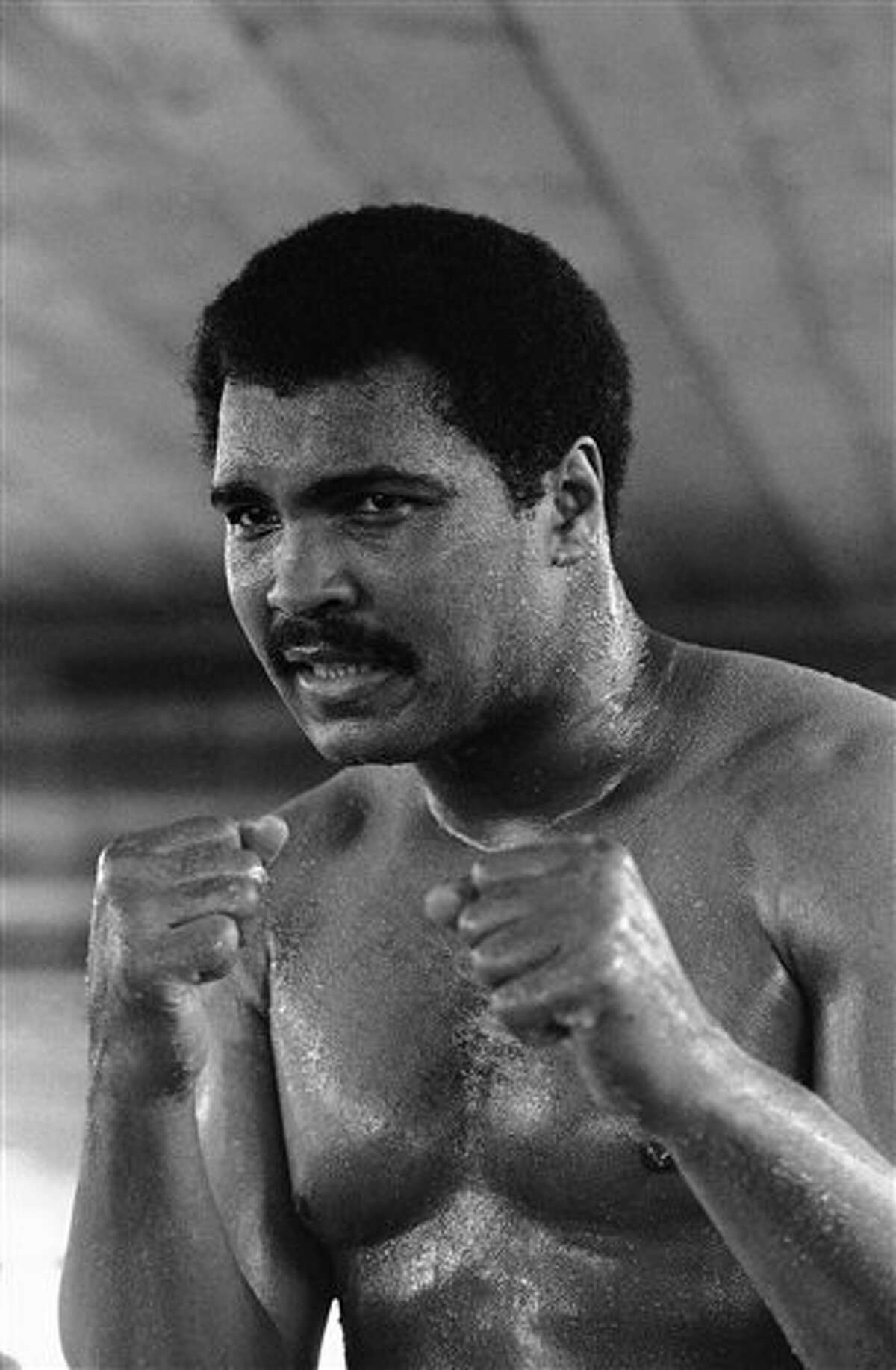 Muhammad Ali, who riveted the world as ‘The Greatest,’ dies at 74