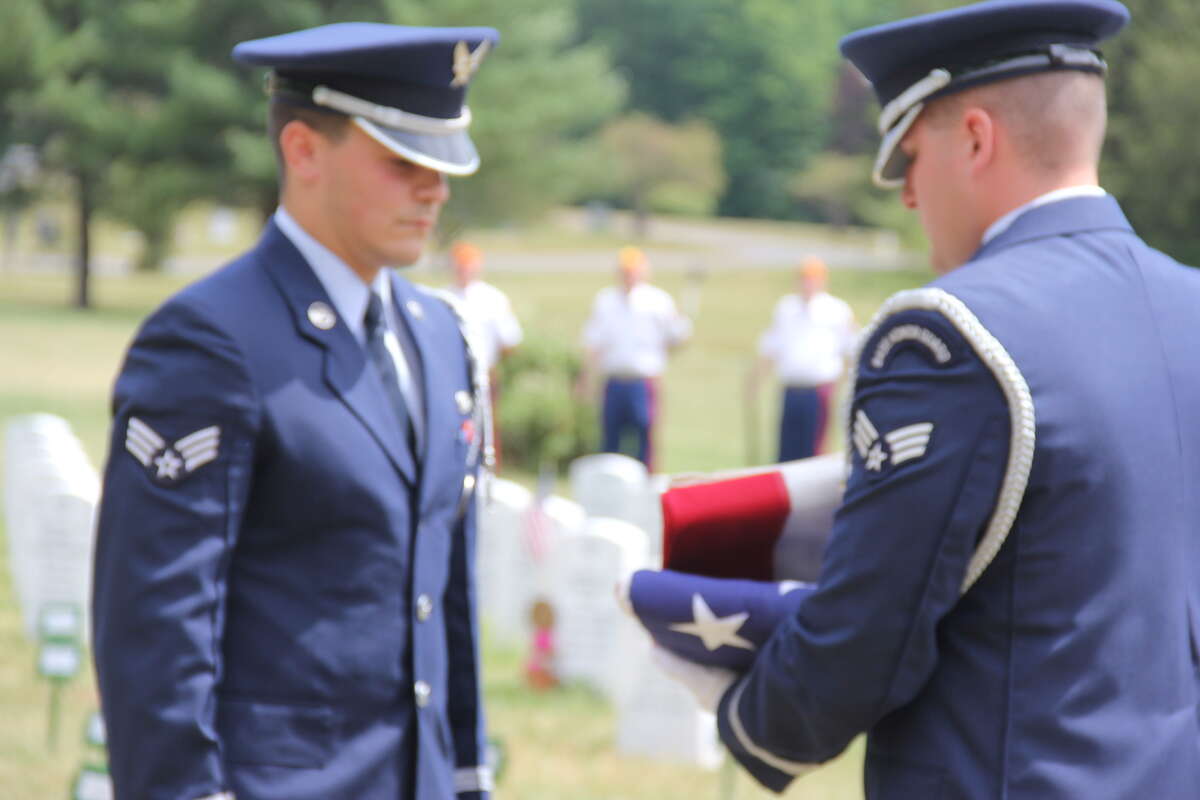 Photos: Middletown officers arrange military burial for Charlotte ... Photos: Middletown officers arrange military burial for Charlotte ...