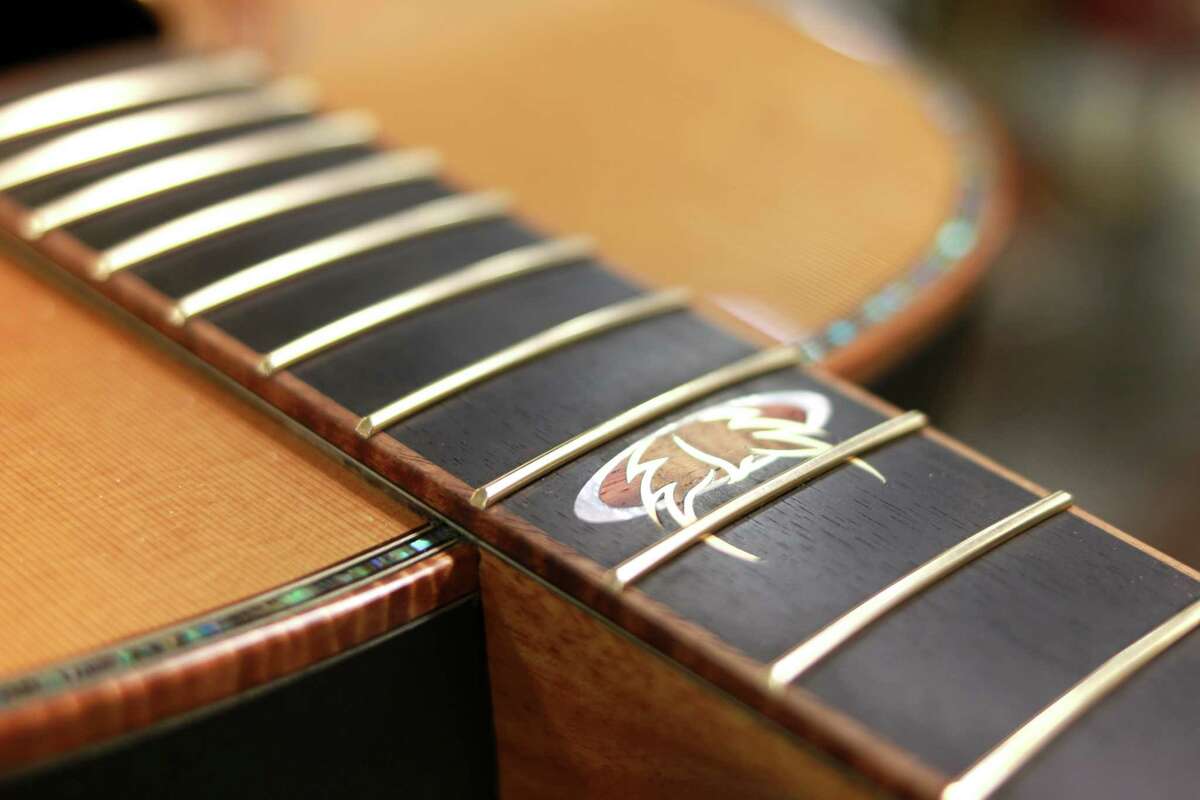 REO Speedwagon rocker thrilled that Ovation guitars ‘keep on rolling ...