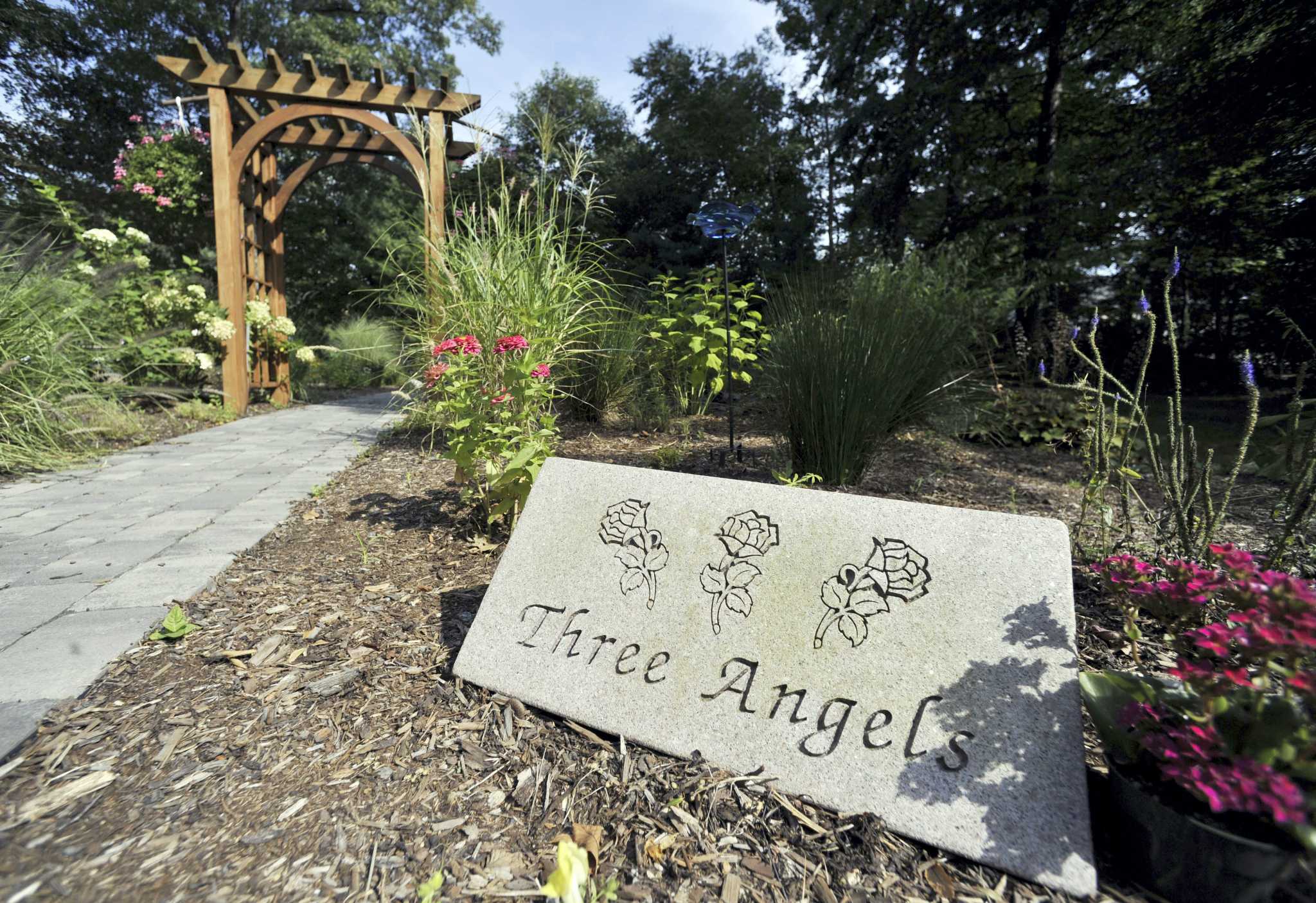 10 years later, shocking home invasion still haunts Cheshire
