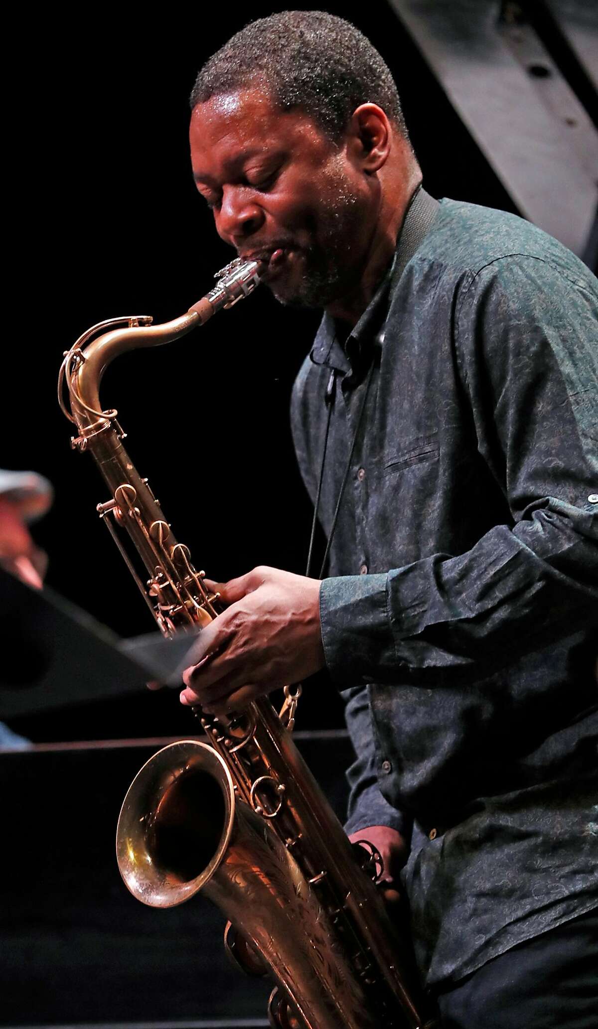 Ravi Coltrane works up a sax-filled storm at Stanford Jazz