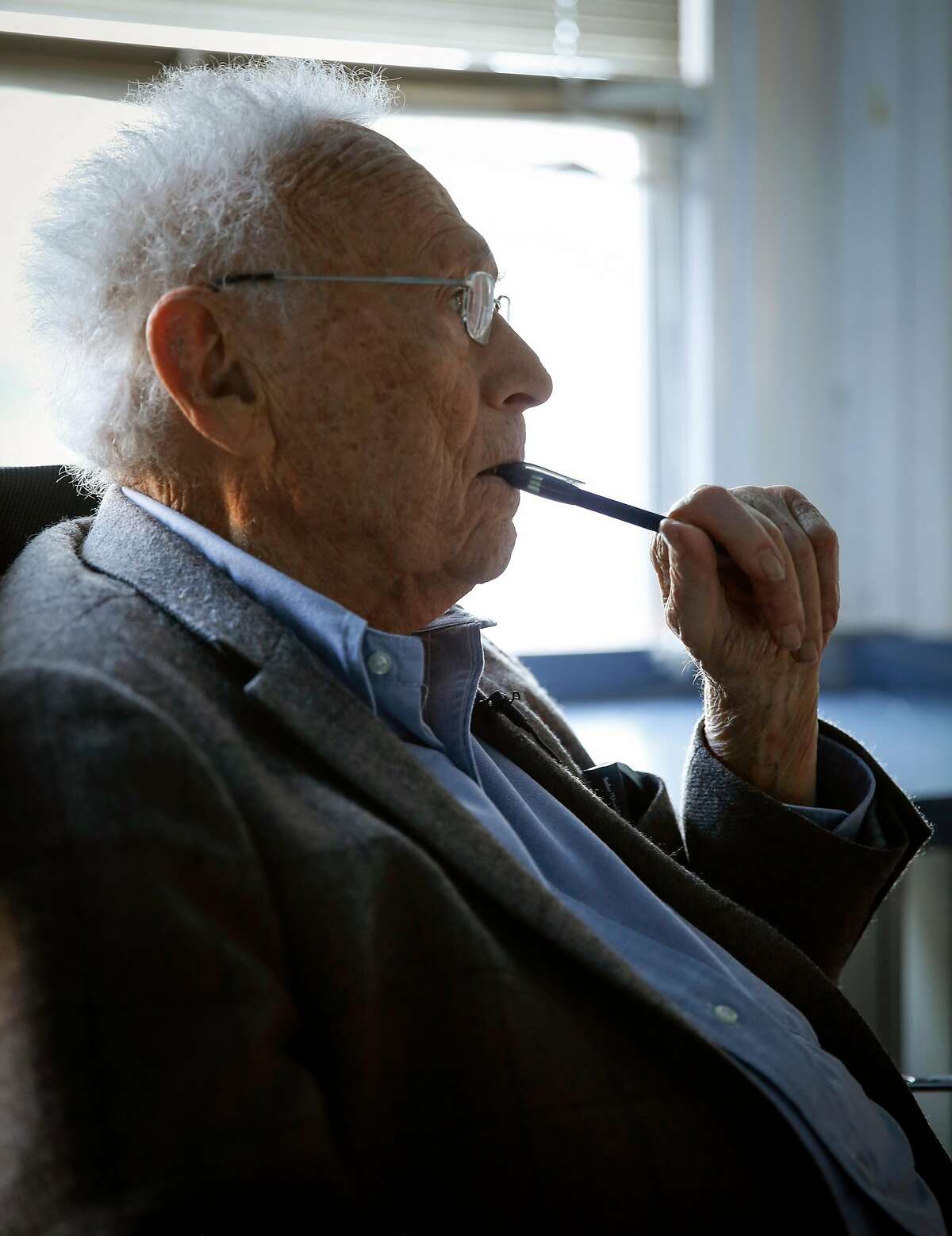 A toast to David Perlman: A journalist and colleague extraordinaire retires