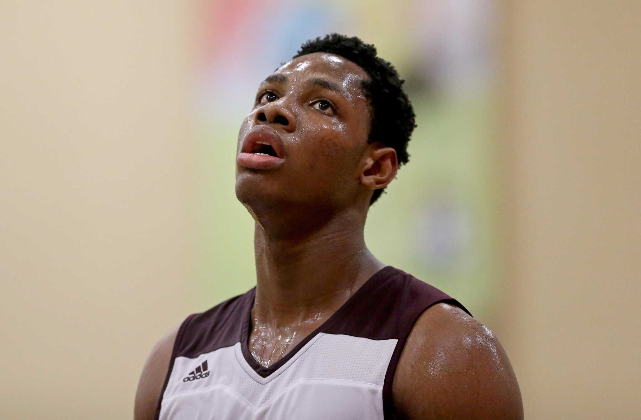 Kentucky school president says Bassey expected to enroll
