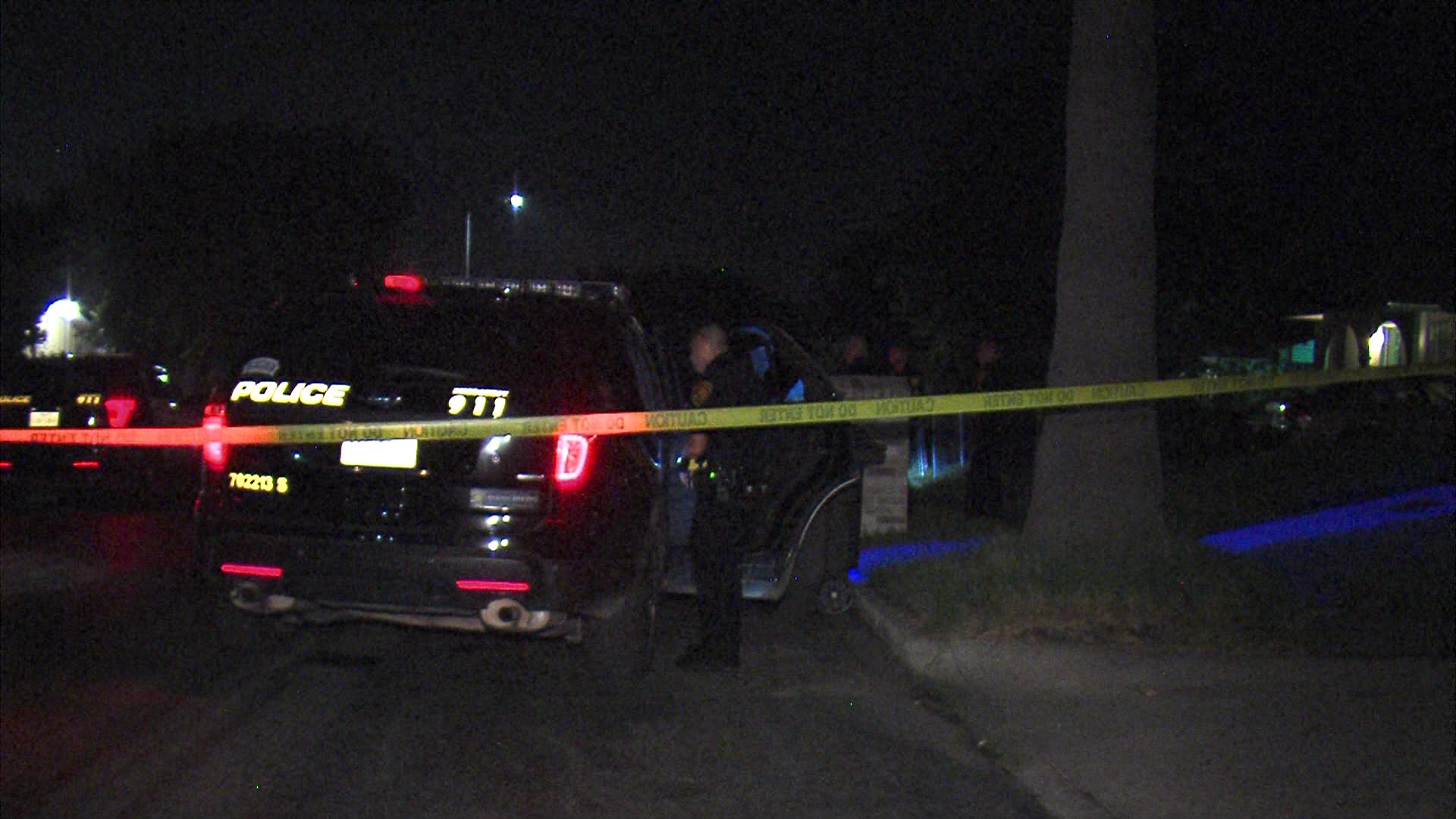 20-year-old arrested after teen killed in early-morning shooting on ...