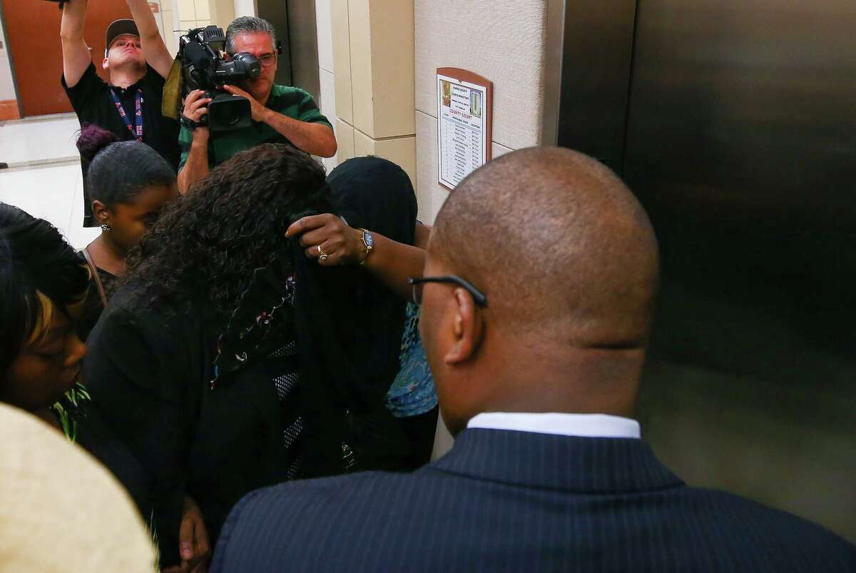 Conflicting stories swirl around Houston woman accused of shooting ...