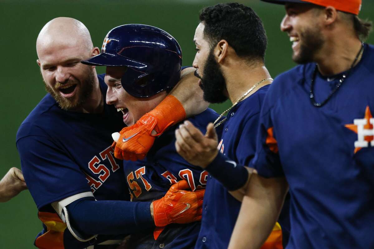 Astros make minor changes to MMP's batter's eye