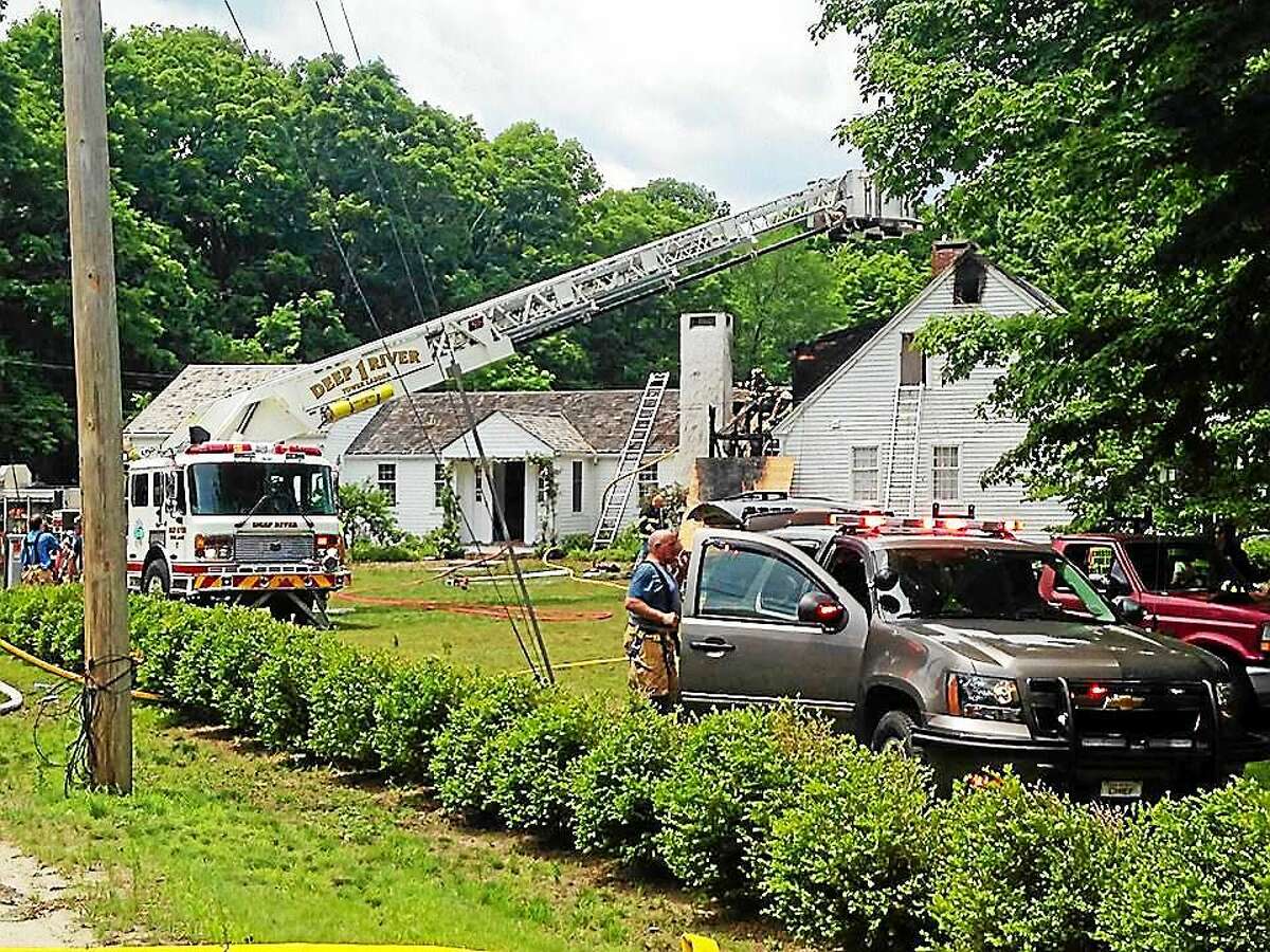 Deep River blaze started in nearby truck, fire department says