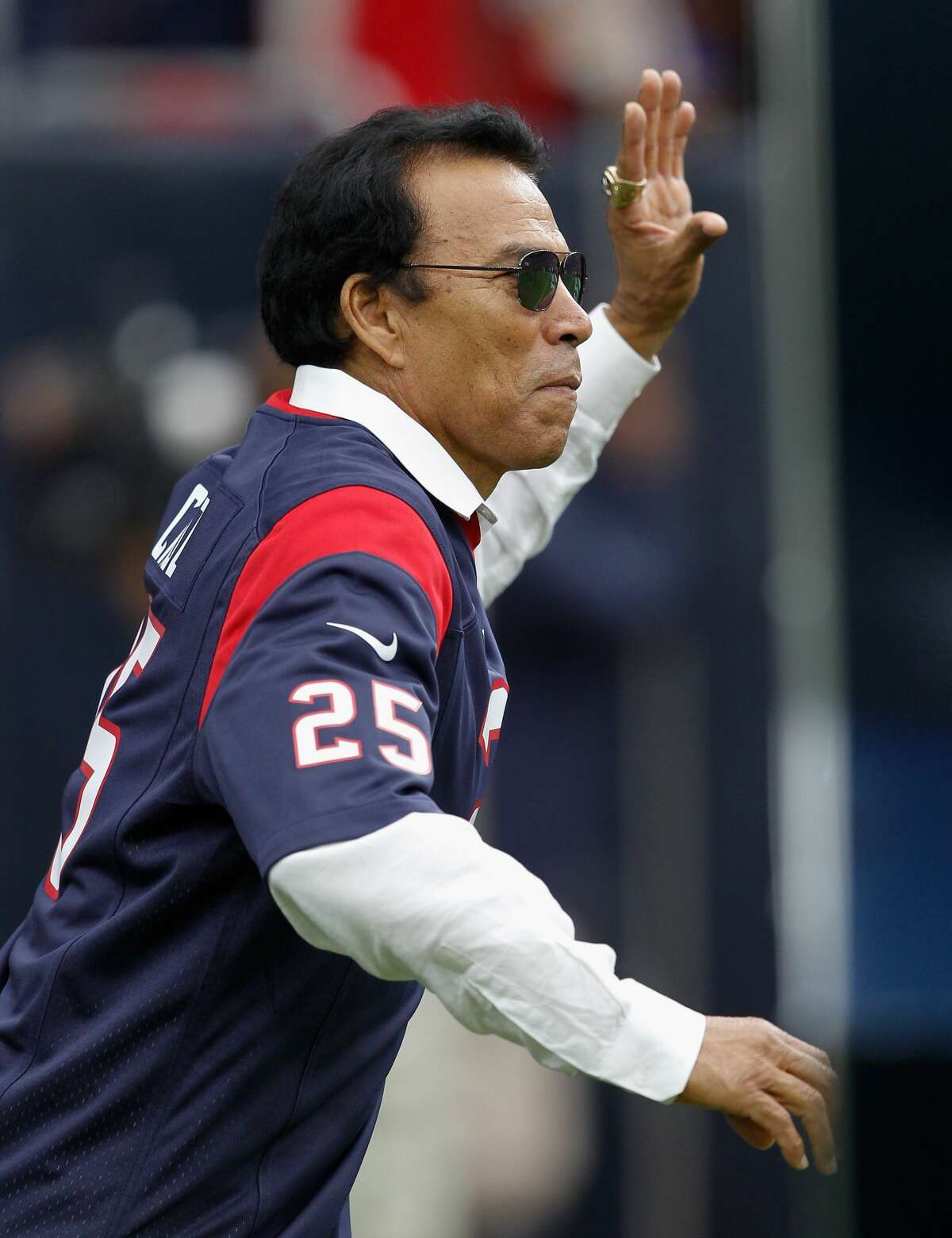 Celebrate Jose Cruz's 70th birthday through throwback photos