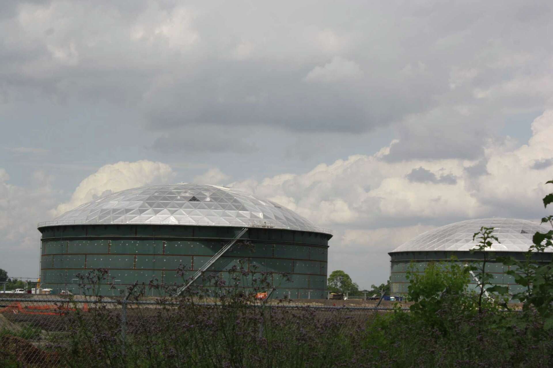 Oil leak reported at Enterprise Products' southeast Houston terminal