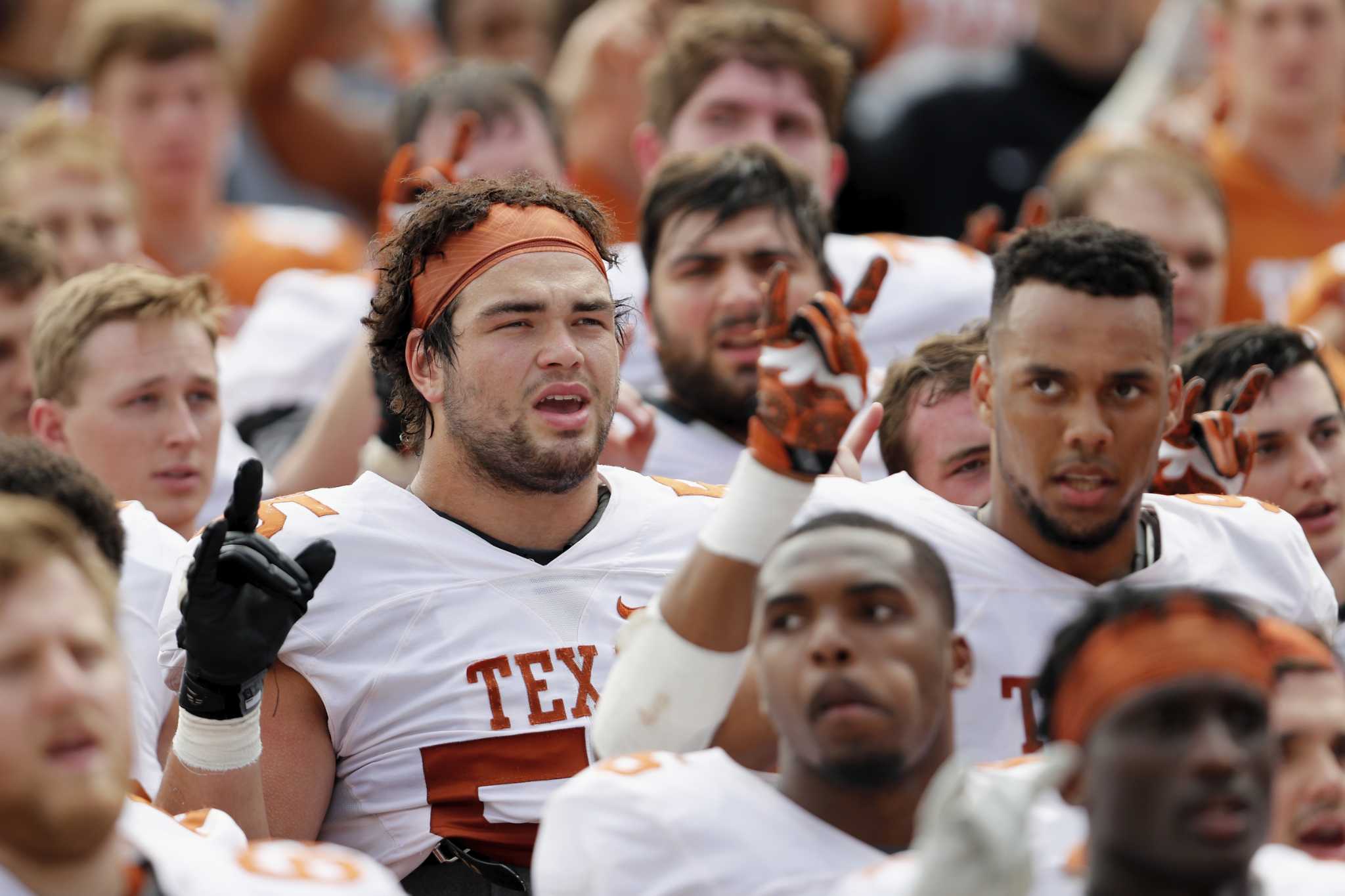 Connor Williams growing into his voice as a leader in Texas' locker room