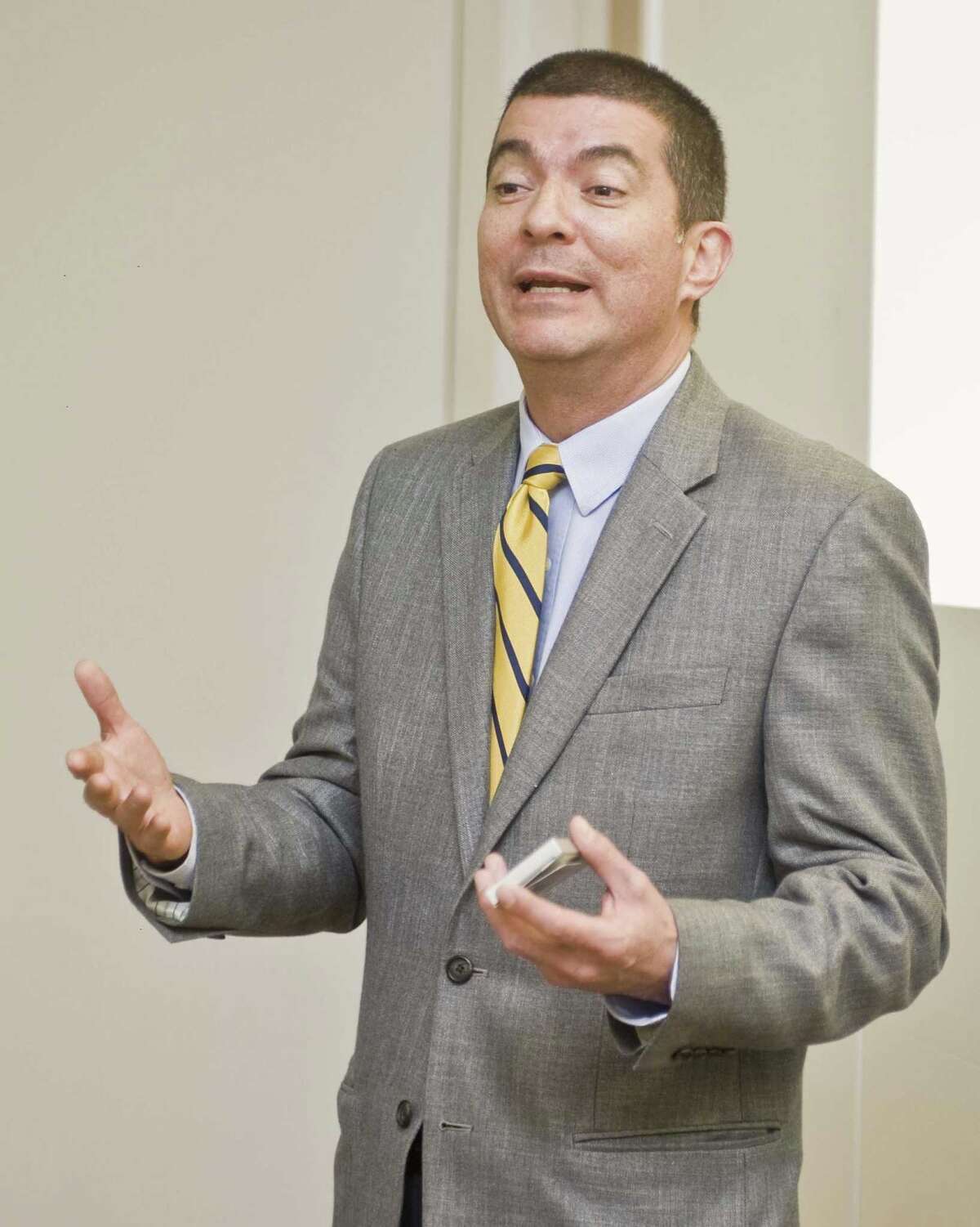 Report highlights risks, rewards of starting a business