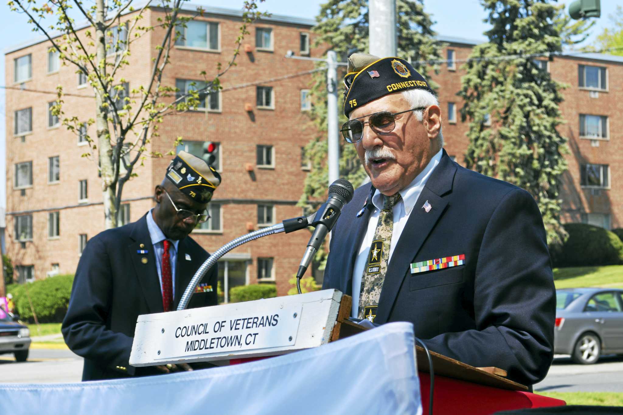 Middletown marks Arbor Day, planting trees for vets who do ...