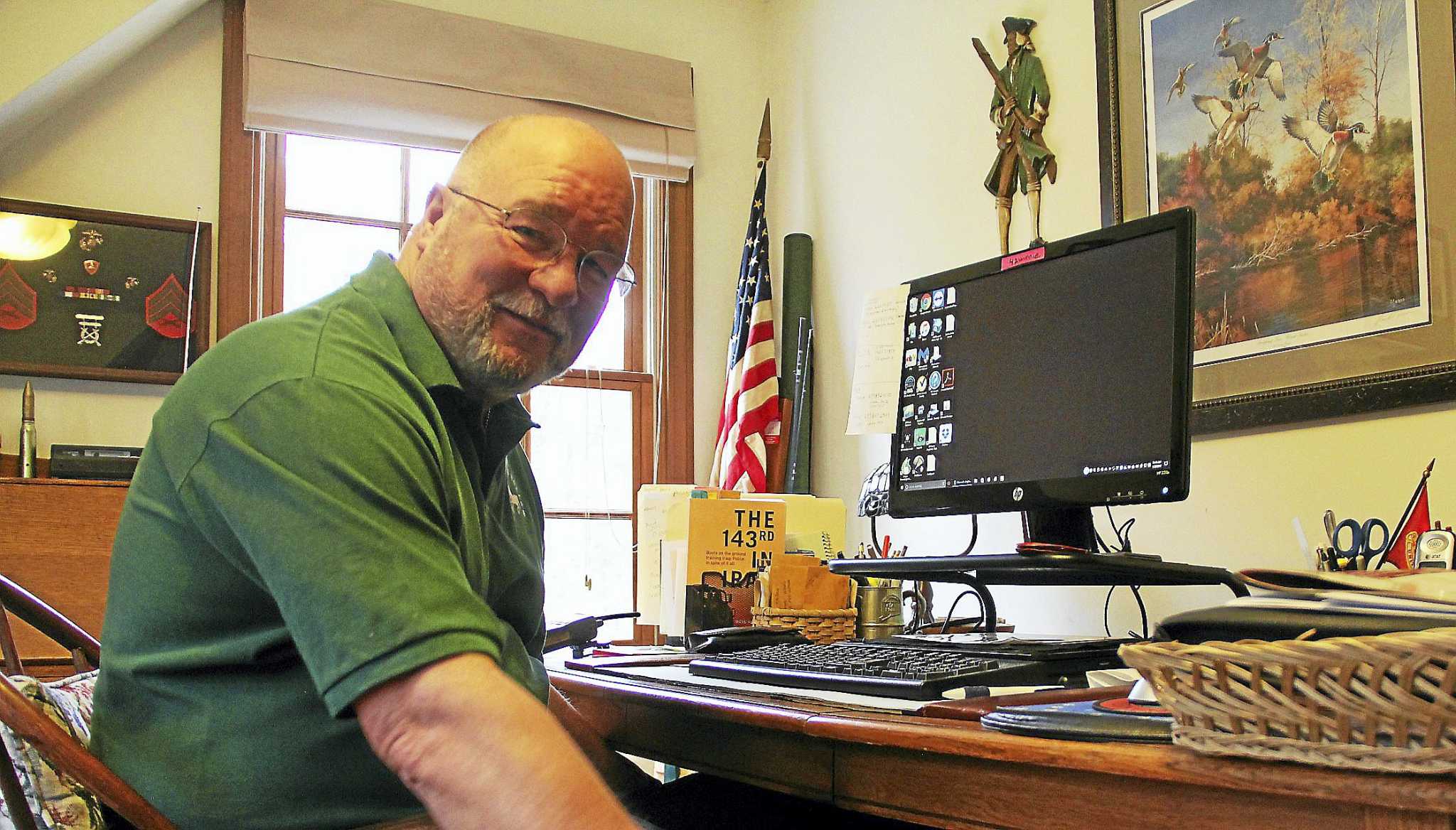 Connecticut National Guard member pens memoir with little-known tales ...