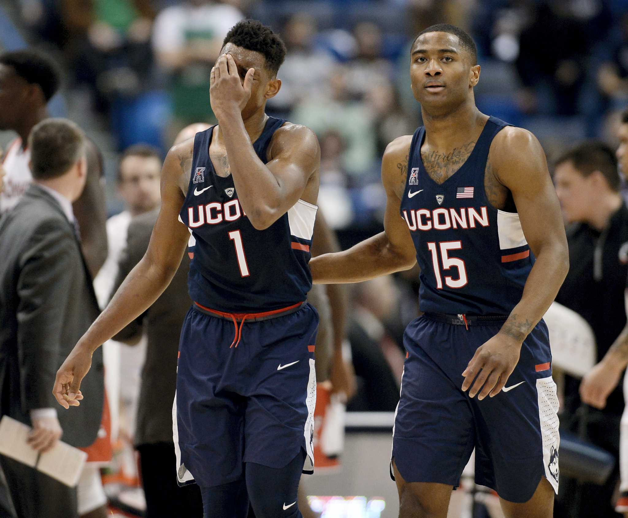 UConn men reach end of the line with AAC semifinal loss to Cincinnati