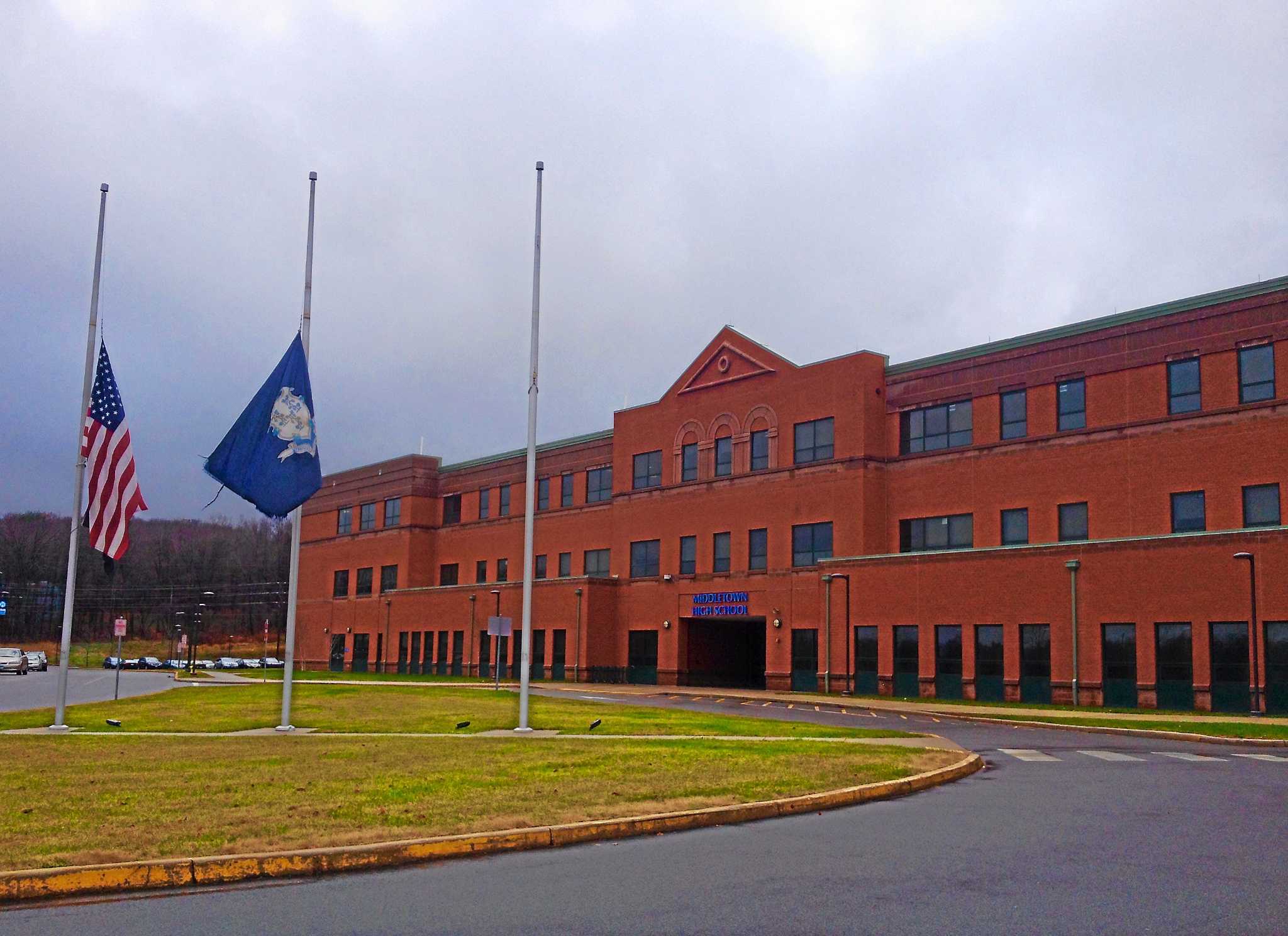 37 Middletown High School students honored for high grades