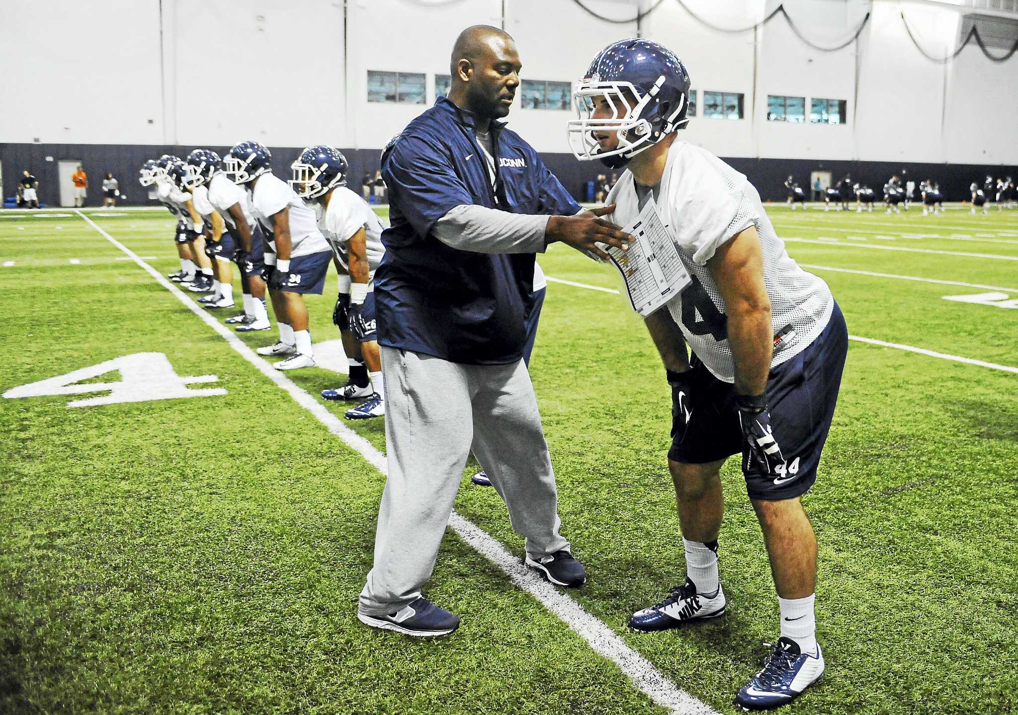Temple presents challenge for new UConn offensive coordinator David Corley