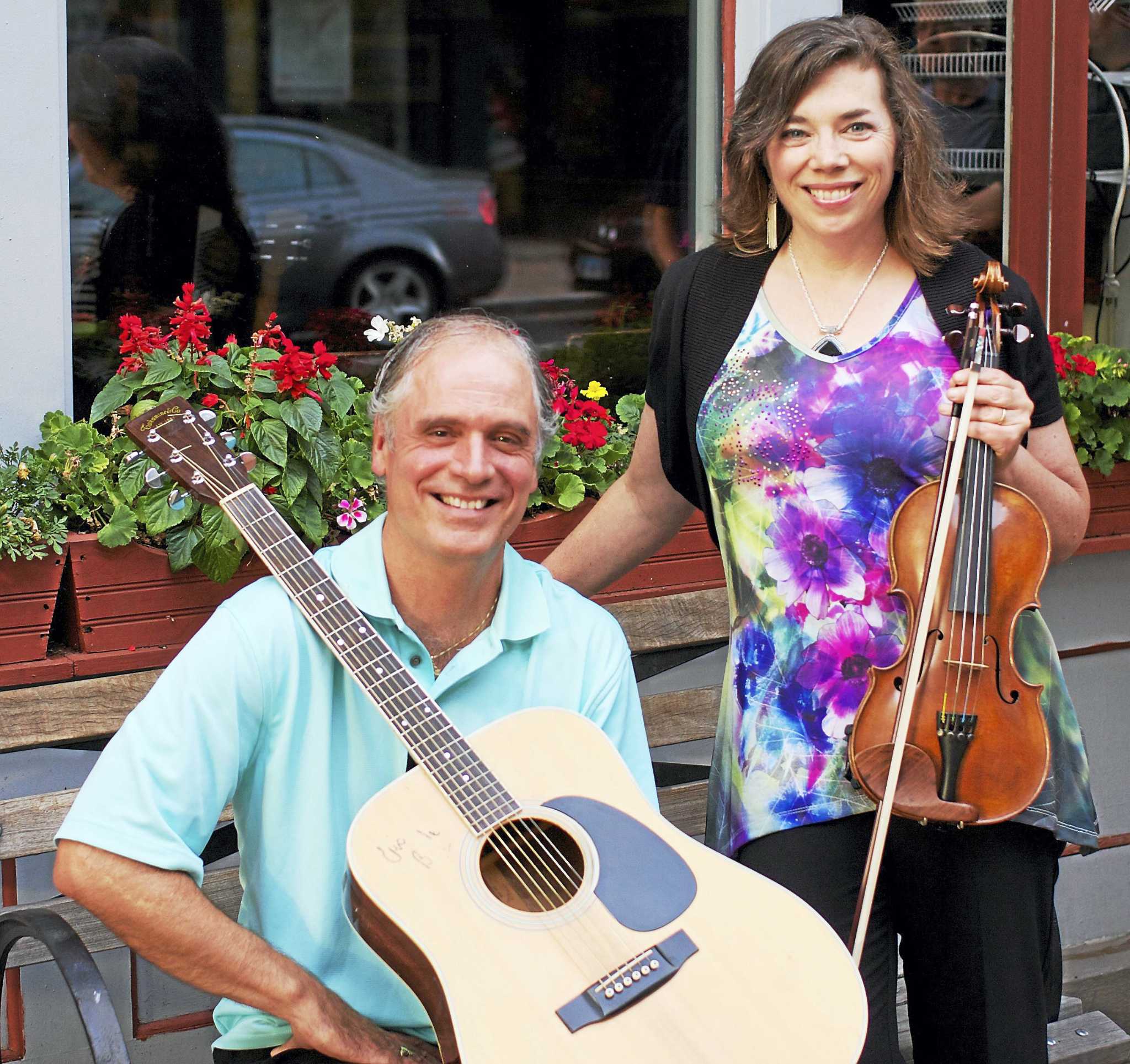 Irish duo to perform March 3 at Essex Library
