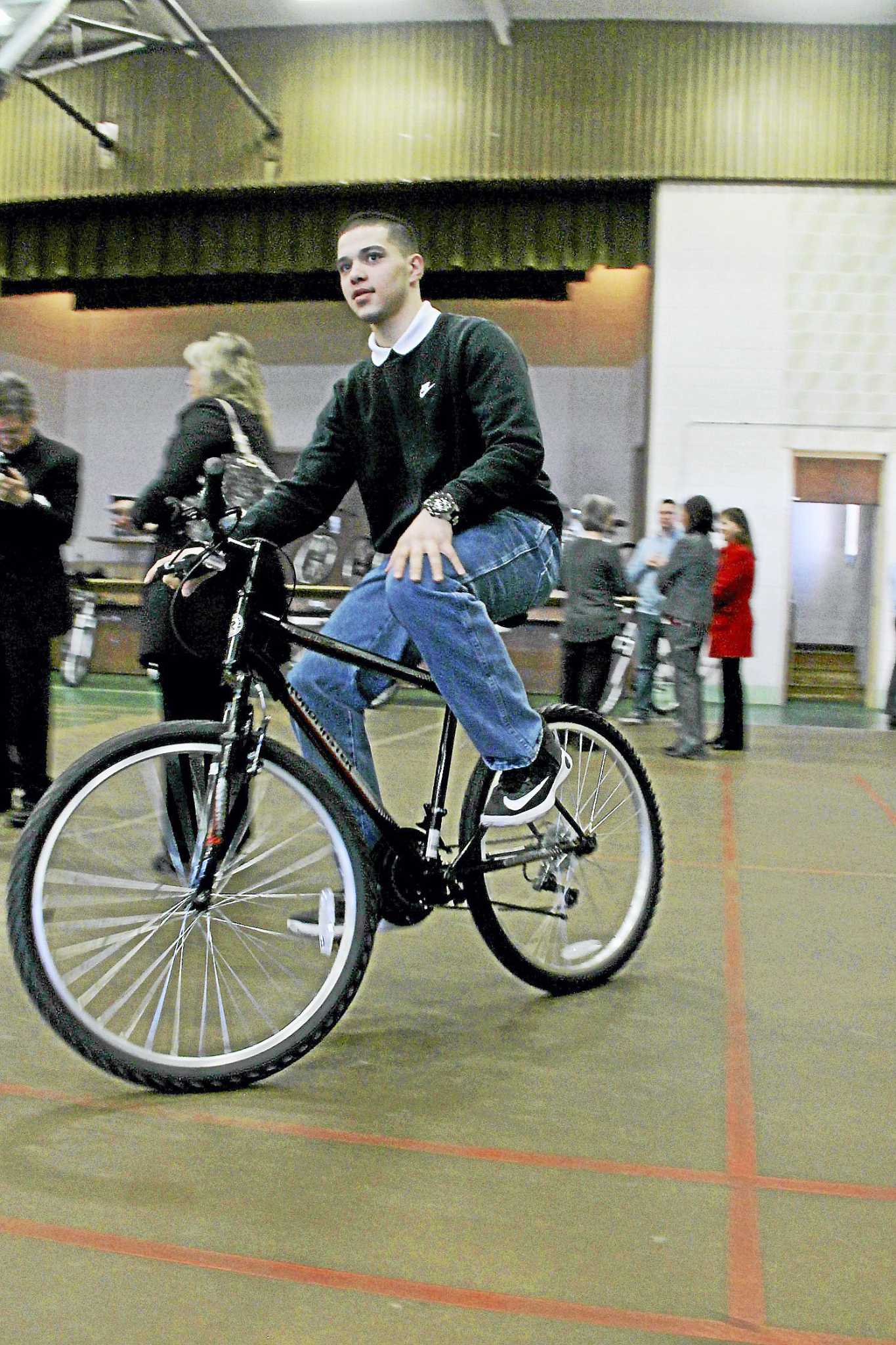 Solnit Center youth enjoy gifts from the heart in Middletown