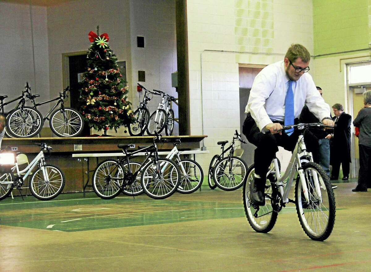 Solnit Center youth enjoy gifts from the heart in Middletown