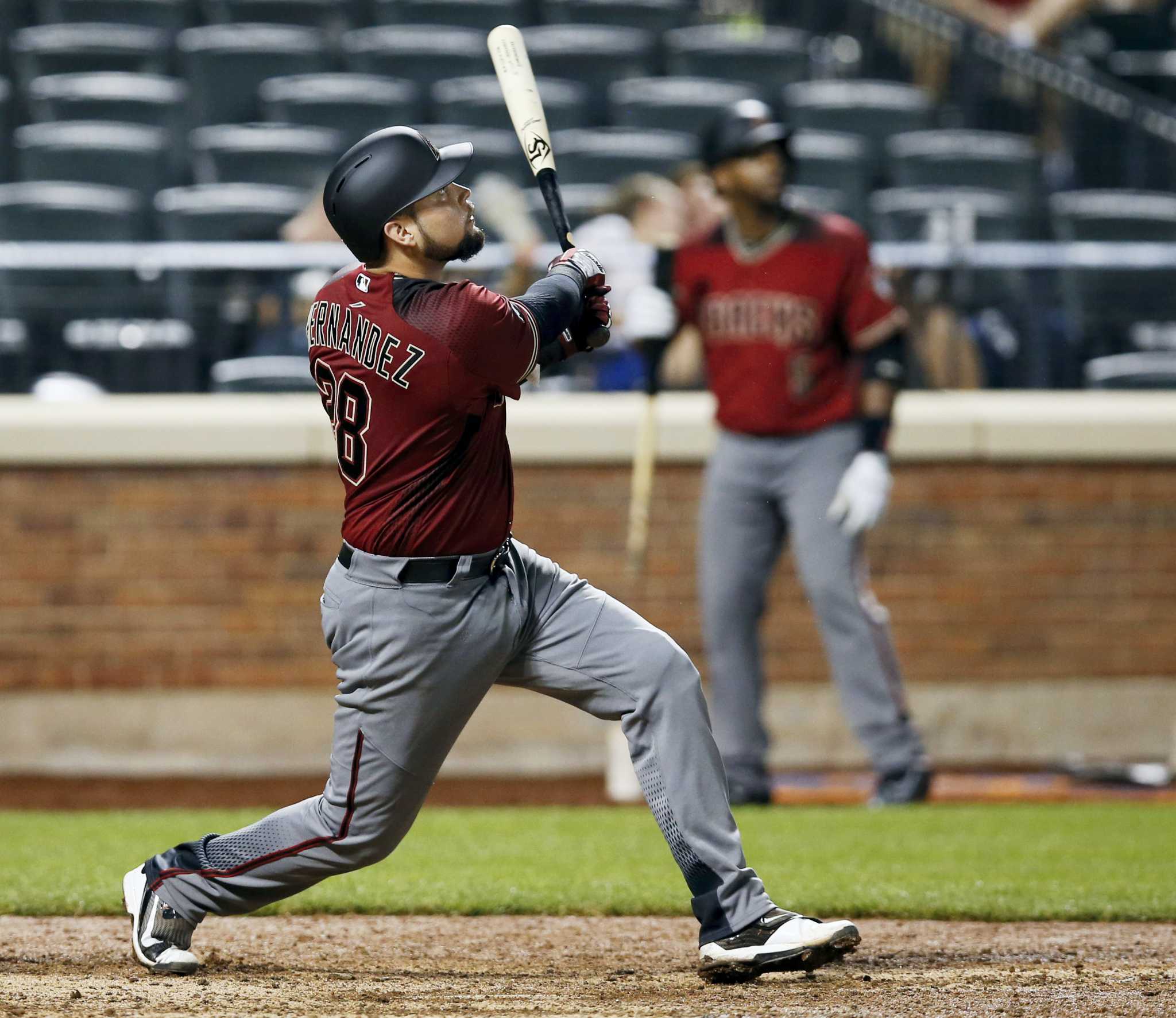 Hernandez homers in 12th inning for Diamondbacks