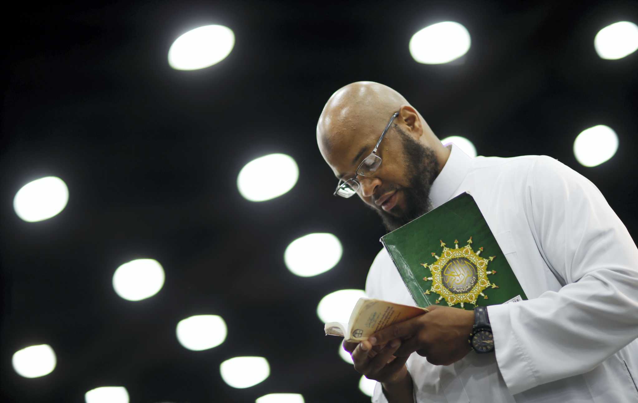 Muhammad Ali remembered in prayer as an icon who pushed for unity