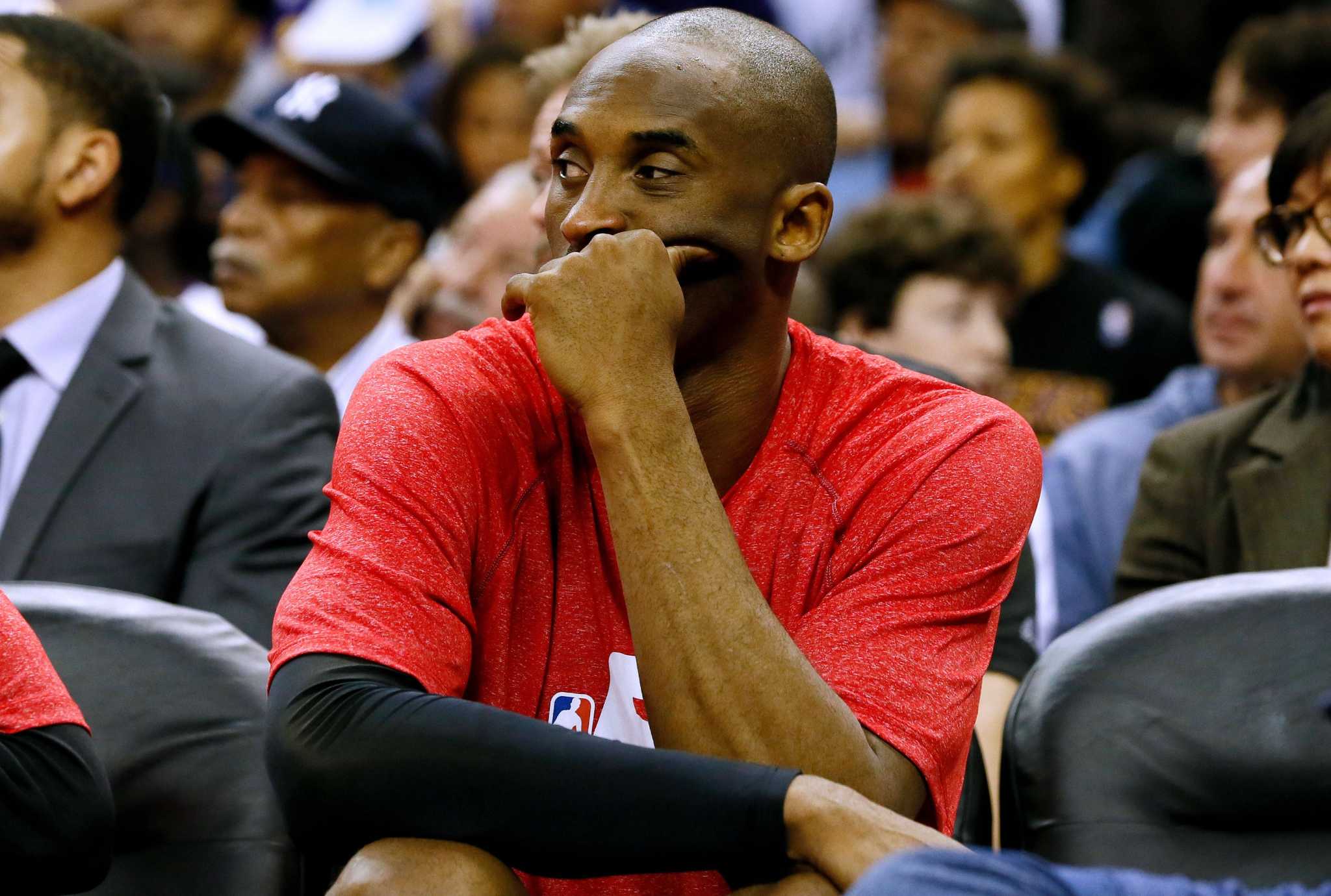 Kobe Bryant Shoulder Injury