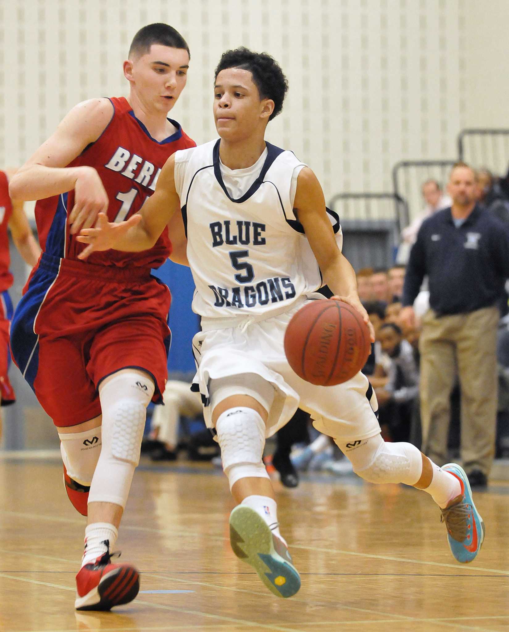 High flying Blue Dragons run past Berlin