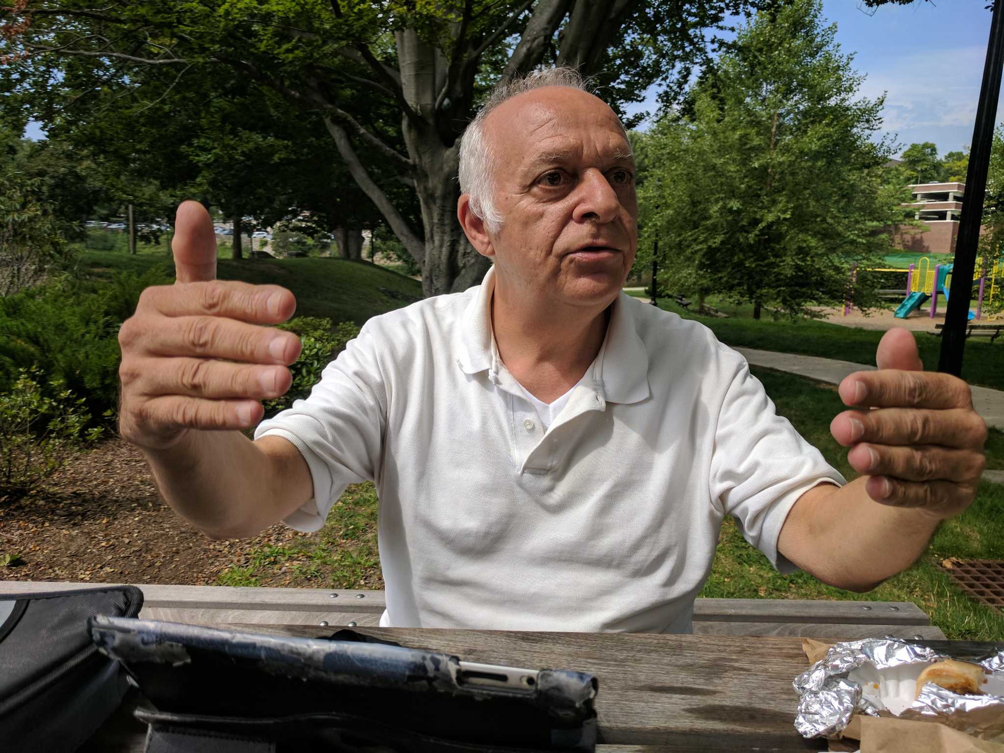 Faces of Greenwich: Frank Perna’s retirement has been filled with ...