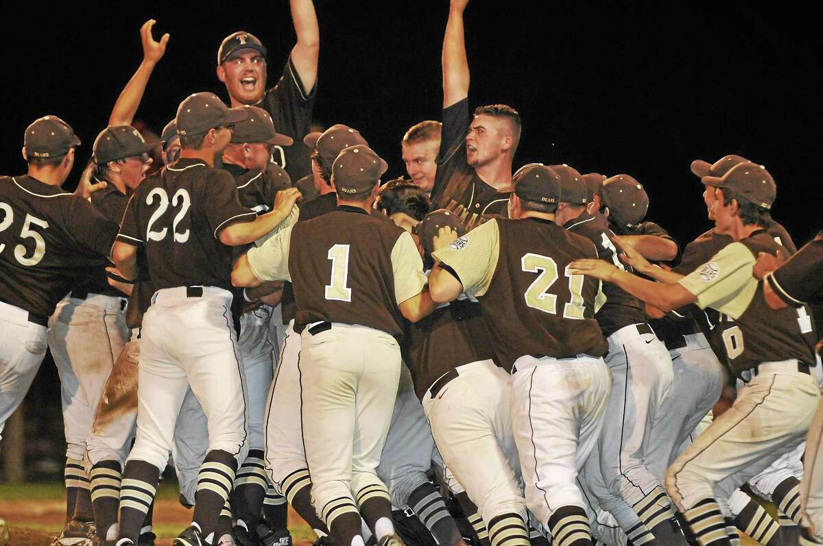 Class S baseball: Thomaston edges Cromwell, advances to final vs. Portland