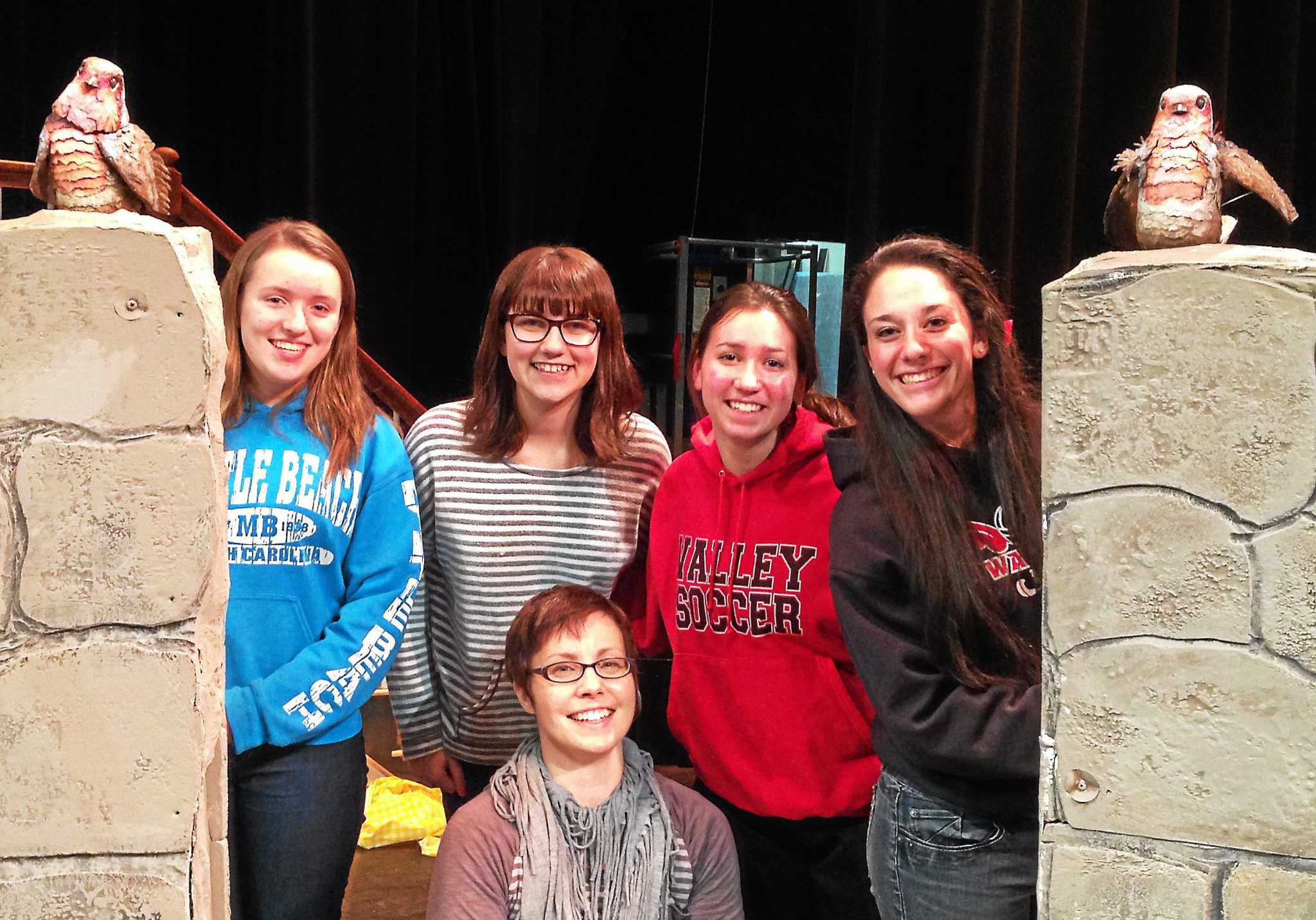 Deep River: High school prepares to stage “The Secret Garden”