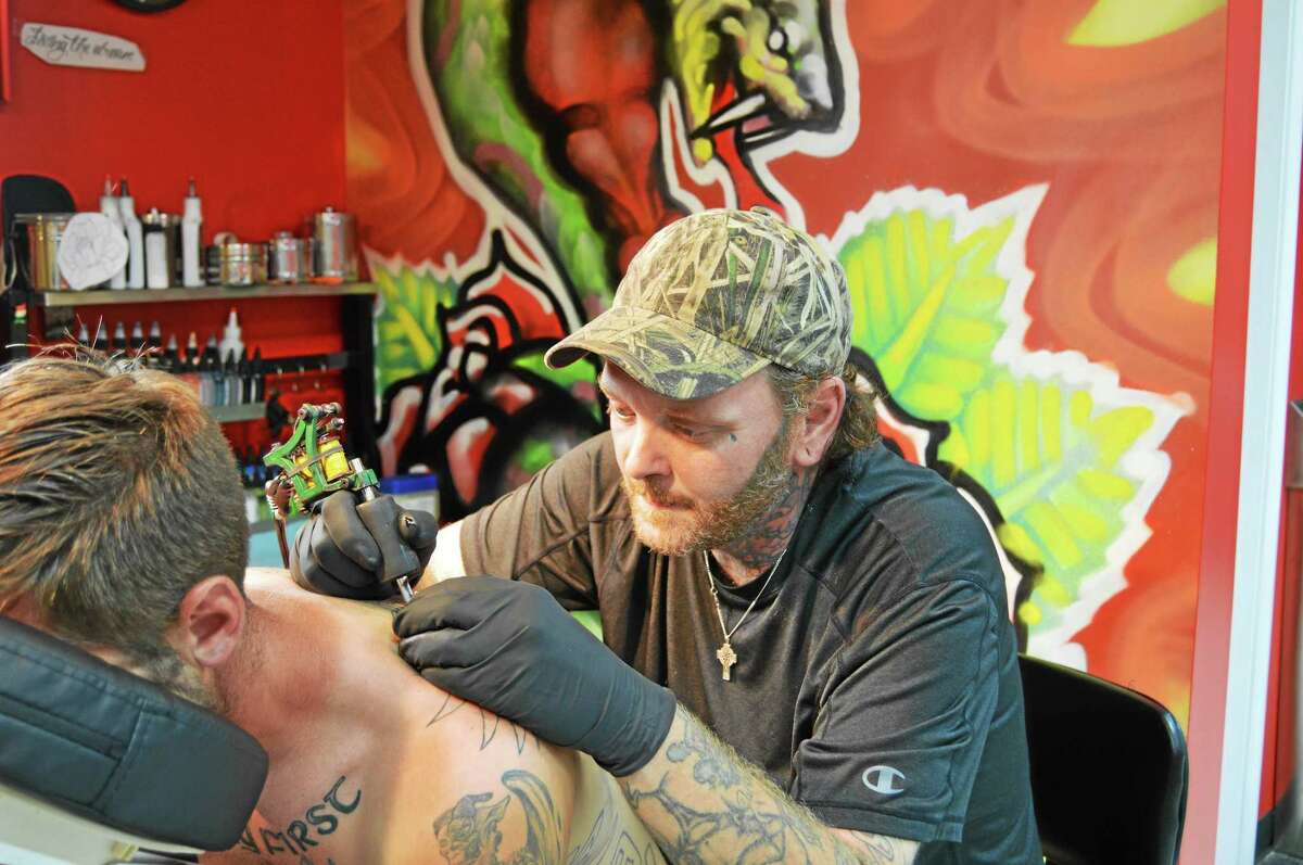 New Haddam tattoo parlor creates family-friendly atmosphere