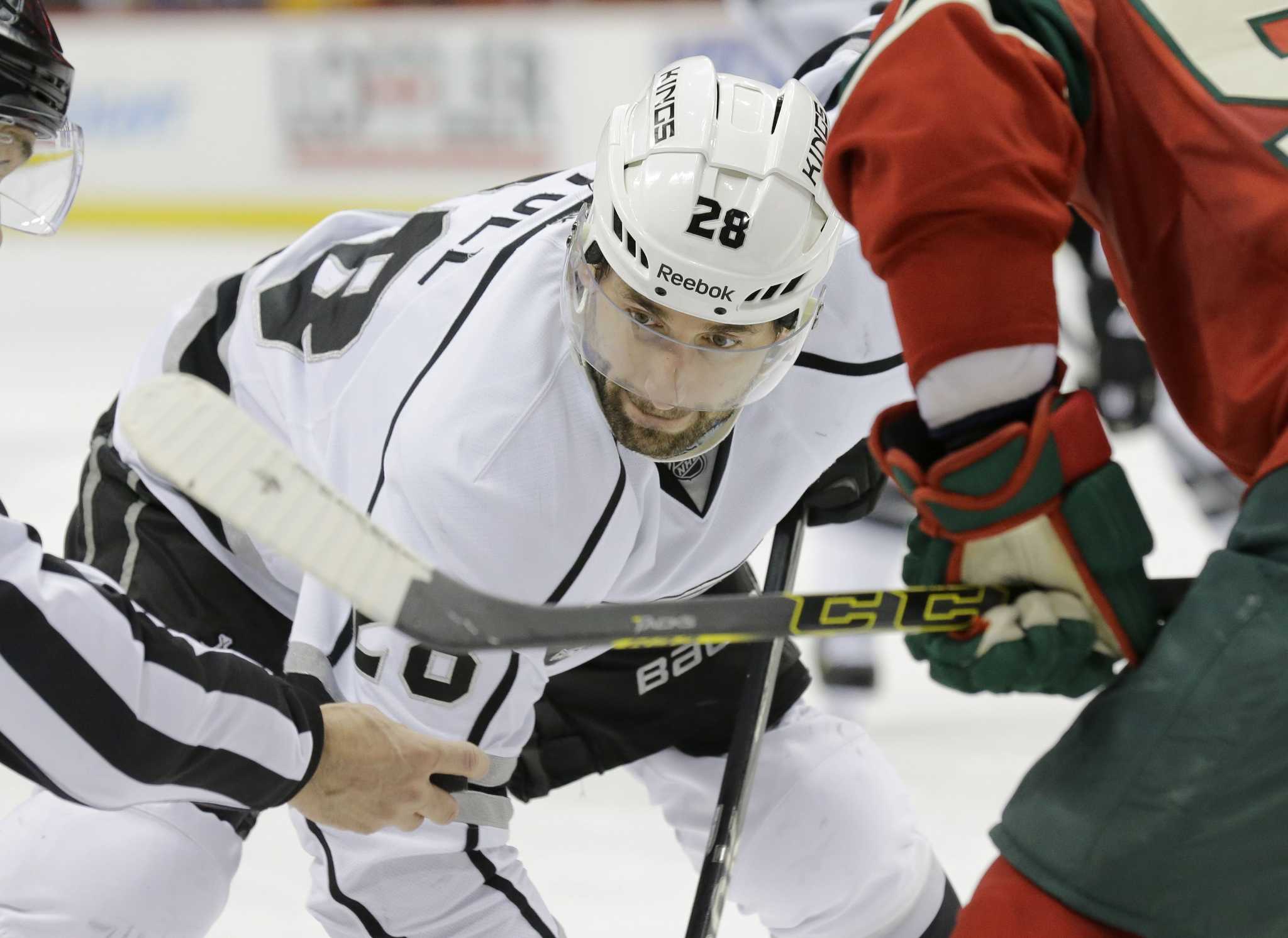 New York Rangers sign recently arrested Jarret Stoll