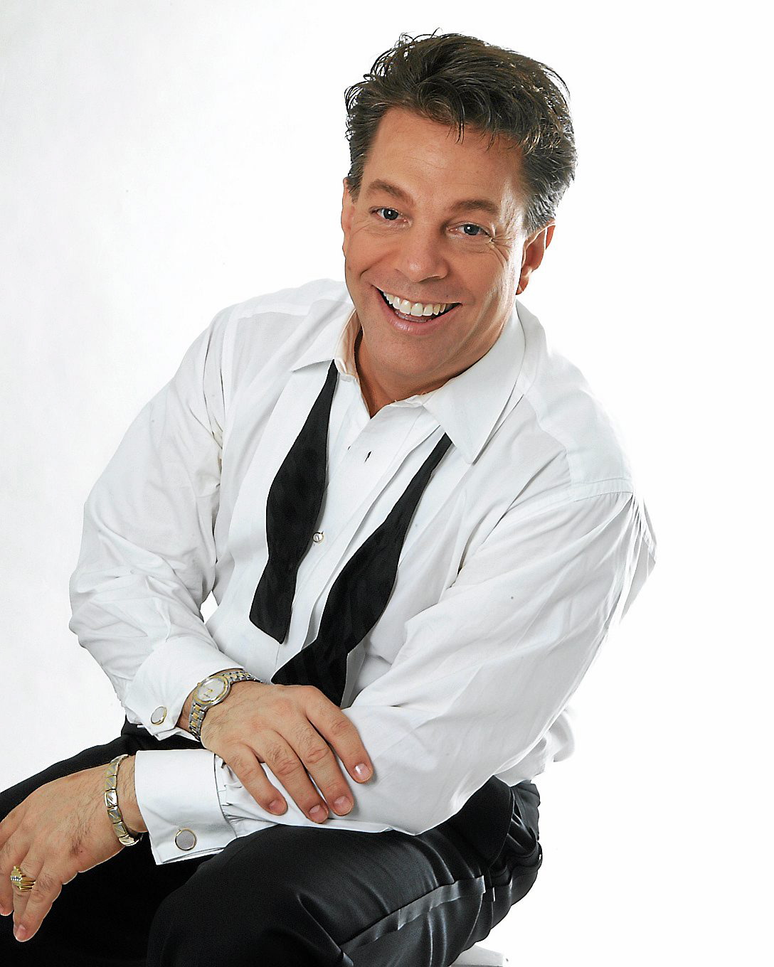 Waterbury: Southington native Steve Lippia performs ‘Simply Sinatra’ May 8