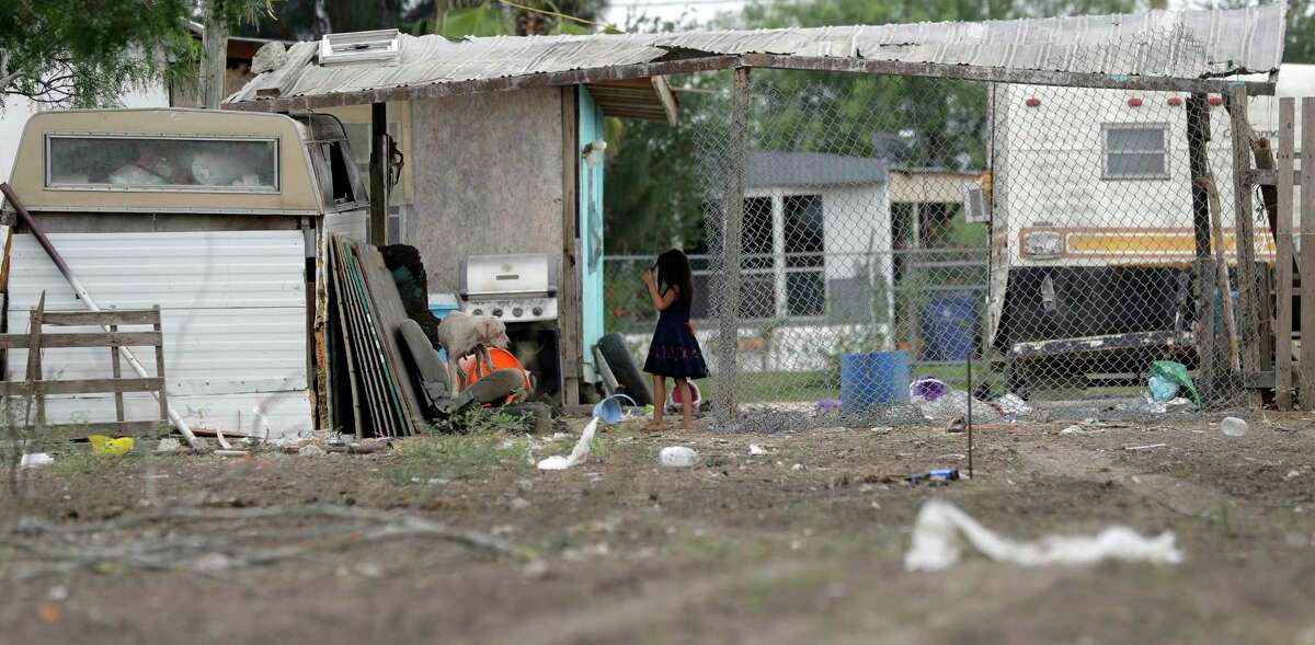 Health fears rise as Texas cuts aid to colonias